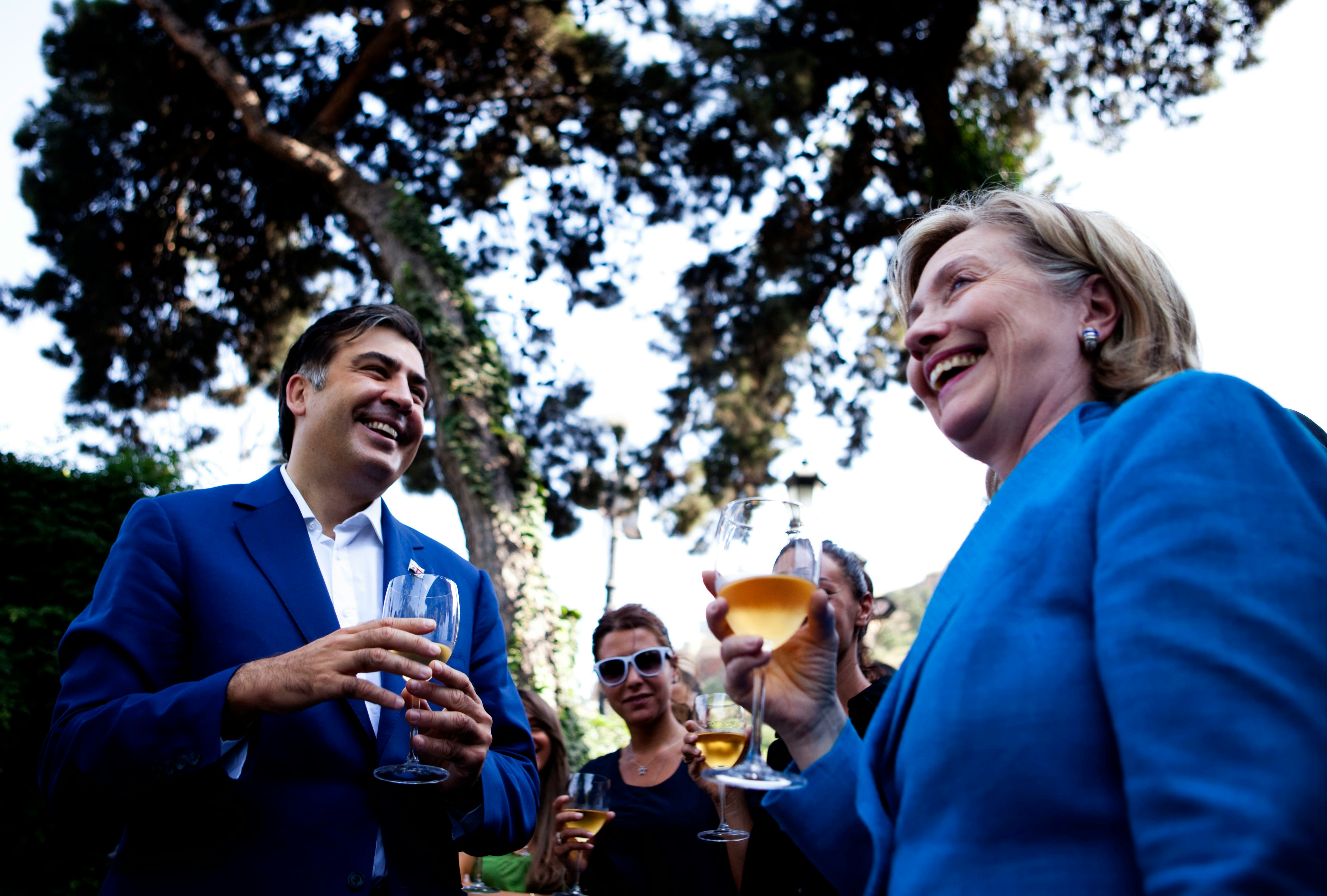 These Outstanding Hillary Clinton Drinking Stories — Like Taking Shots ...