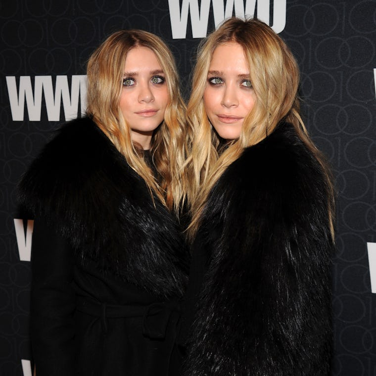 The 71 Times Mary-Kate & Ashley Olsen Smiled Without Teeth — PHOTOS