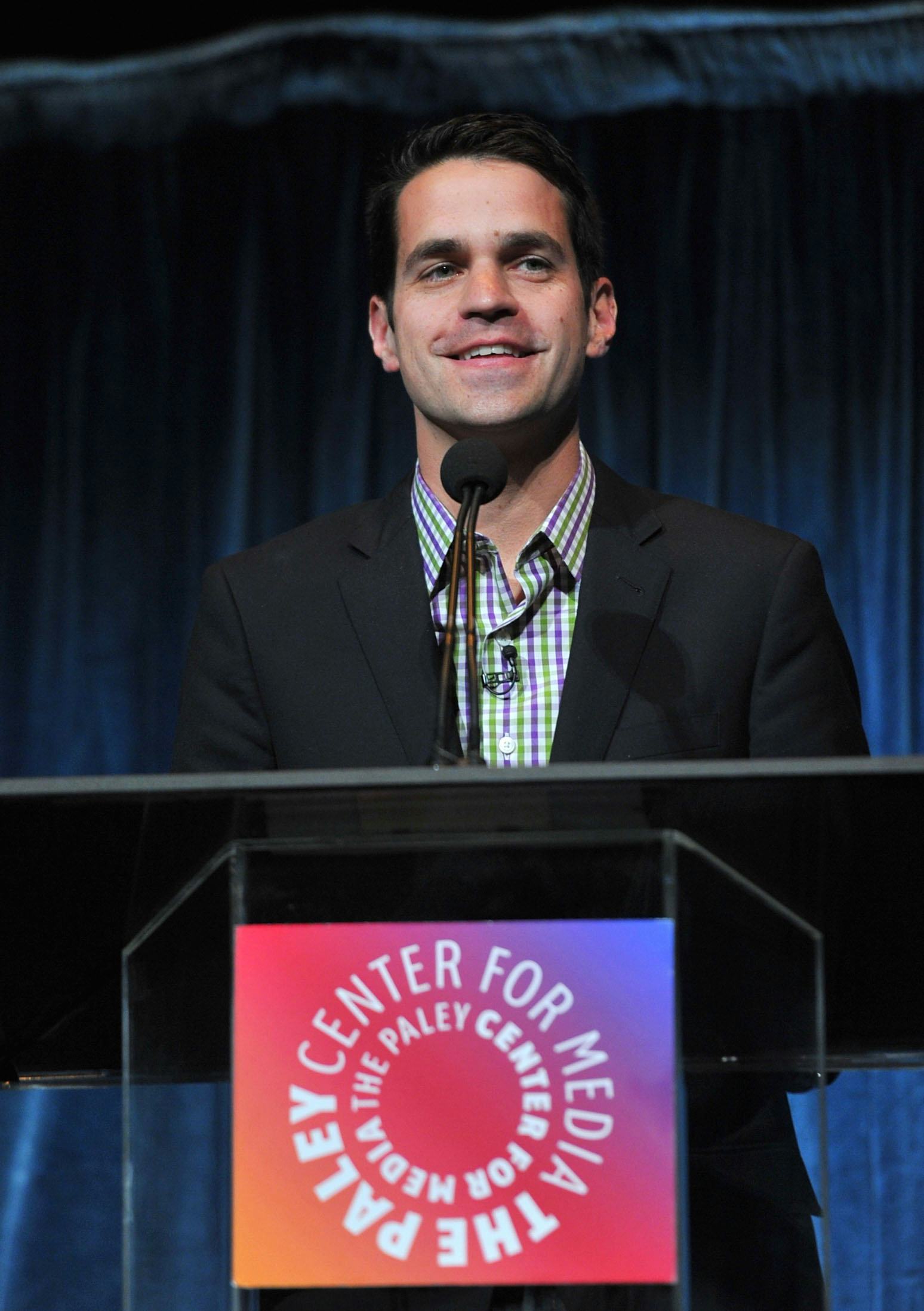 Who is Dave Karger? There's a New Face Covering the Golden Globe Red ...