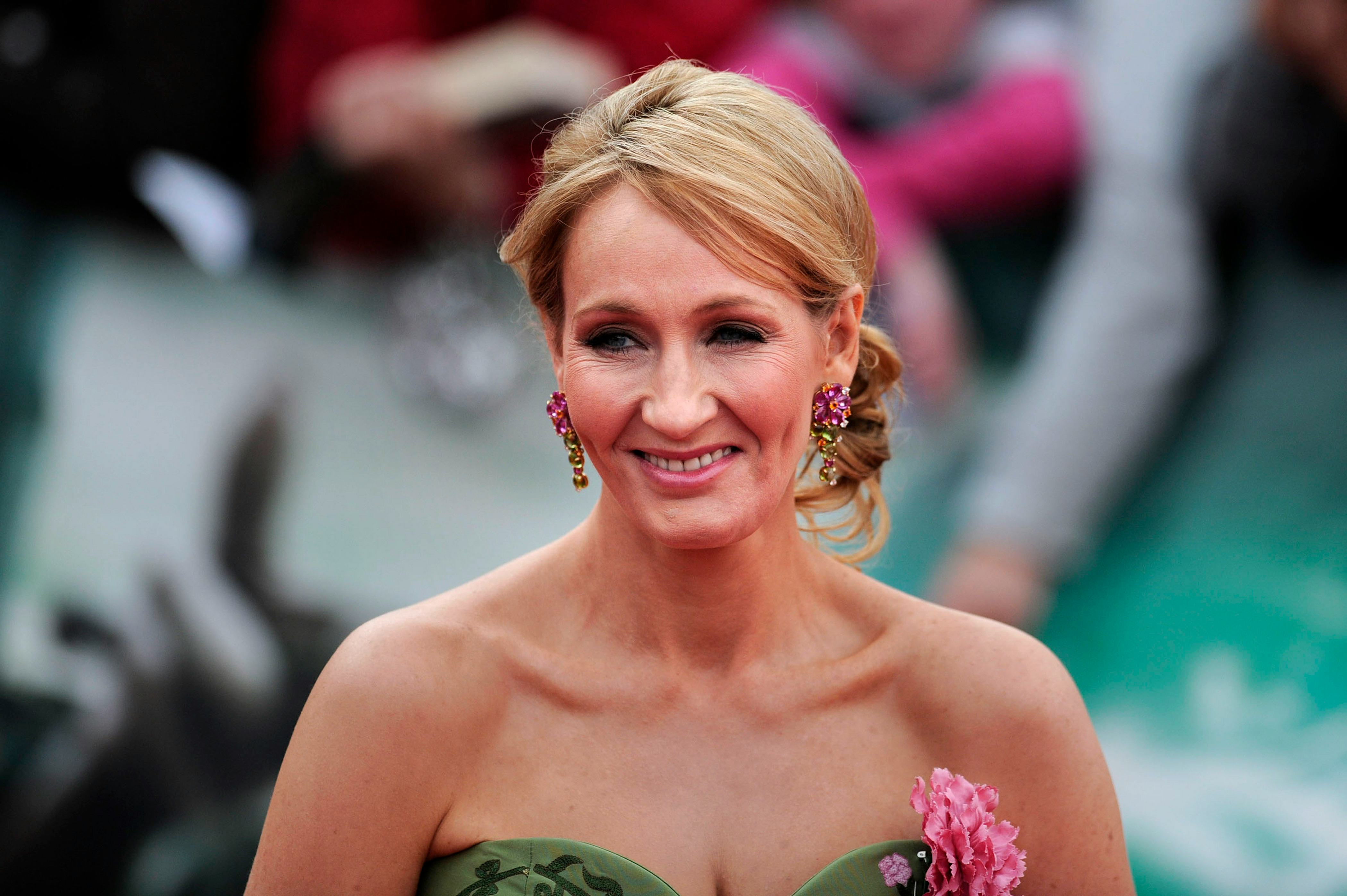 13 Writing Tips From J.K. Rowling, Because She Knows A Thing Or Two ...