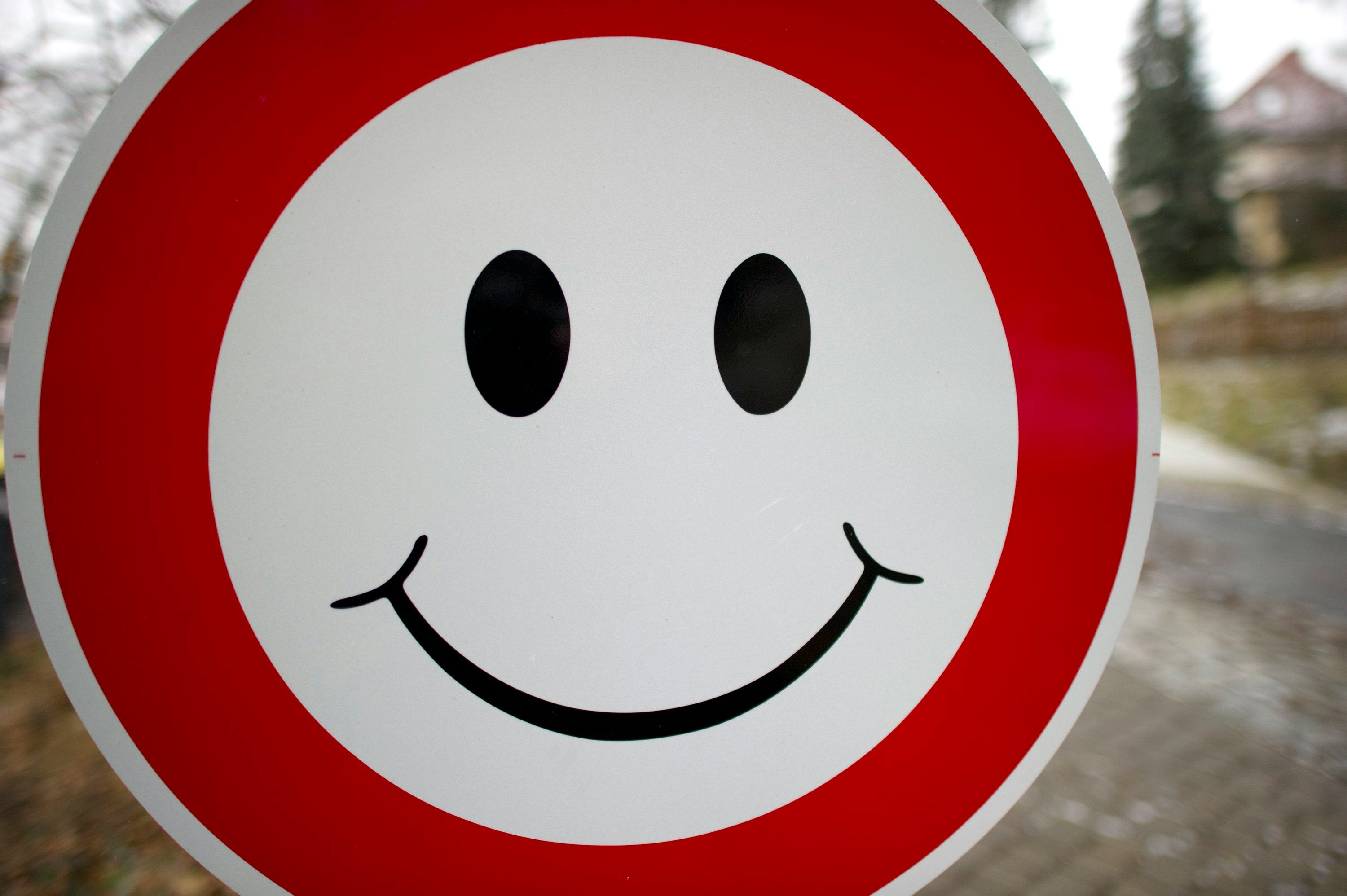 How To Stay Positive Around Negative People, Because It's Healthy To Be ...