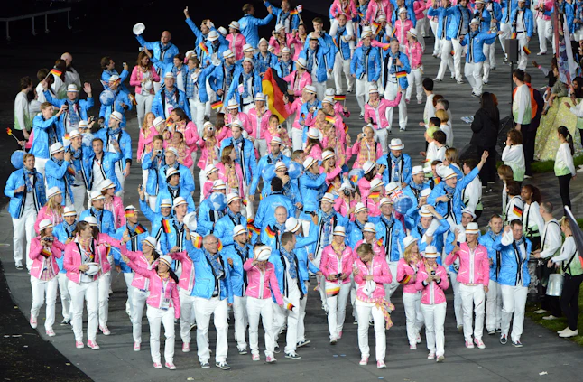 19 Best Olympic Uniforms Throughout History — PHOTOS