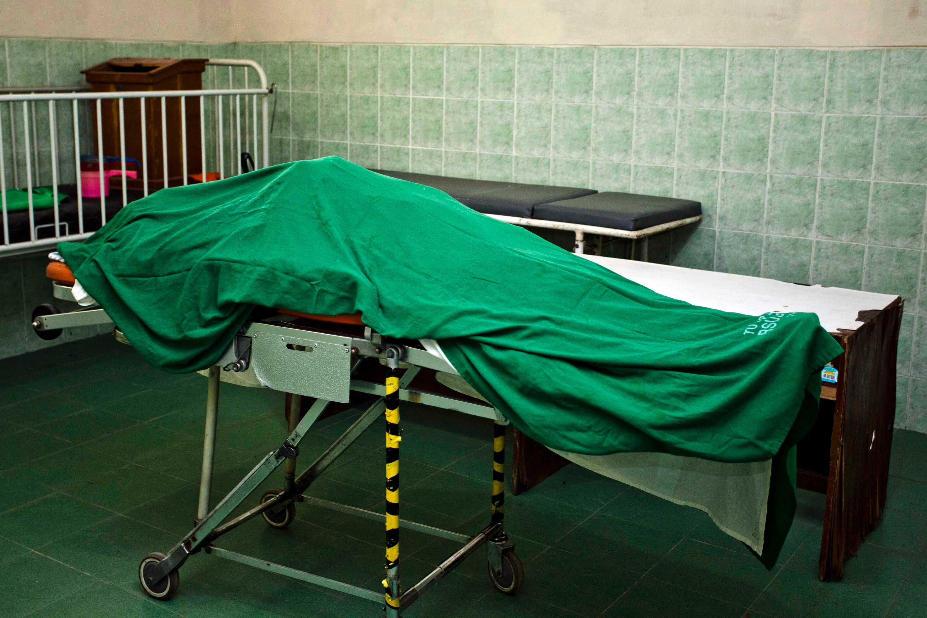 What's It Like To Be a Mortician? One Woman Shares Why It's Her ...