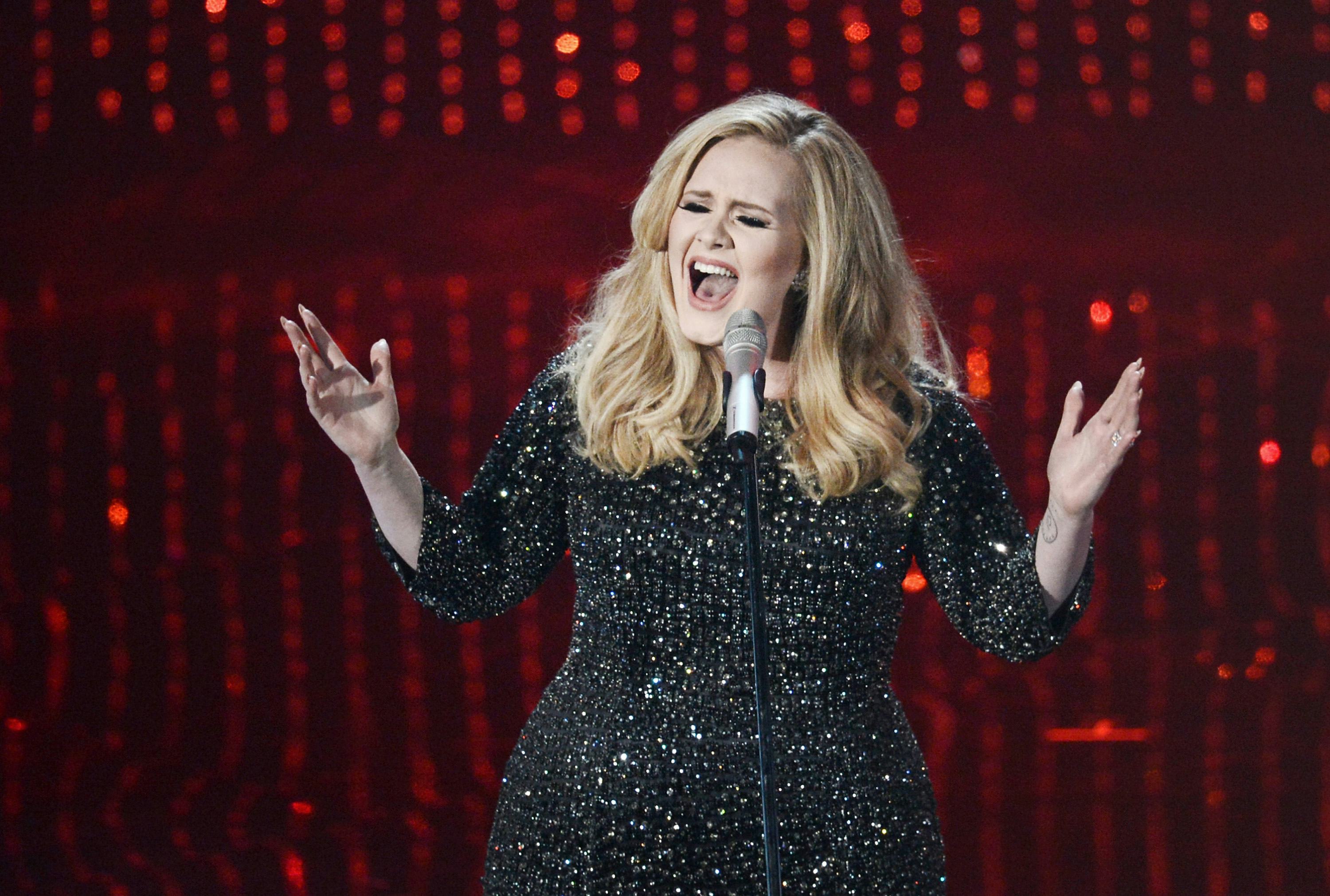 Who Is Adele's "Love In The Dark" About? The Heartbreaking Lyrics Are ...