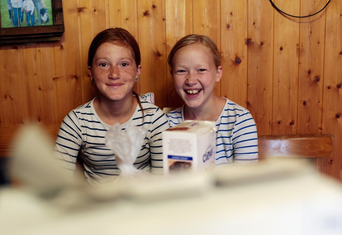 How Friends Help Each Other: 5 Heartwarming Health Benefits of Friendship