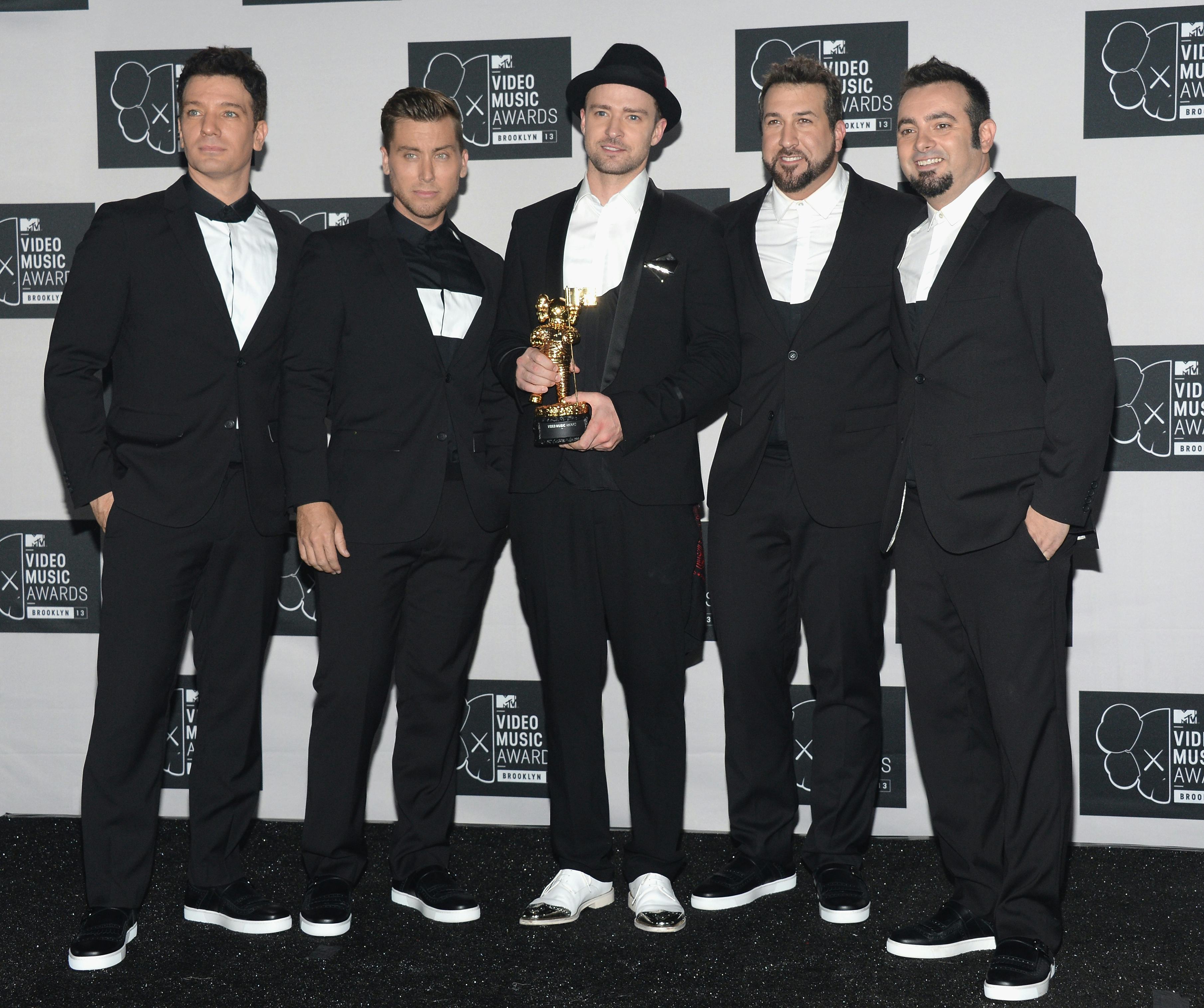 *NSYNC's 20 Most Memorable Fashion Moments To Celebrate The Group's ...