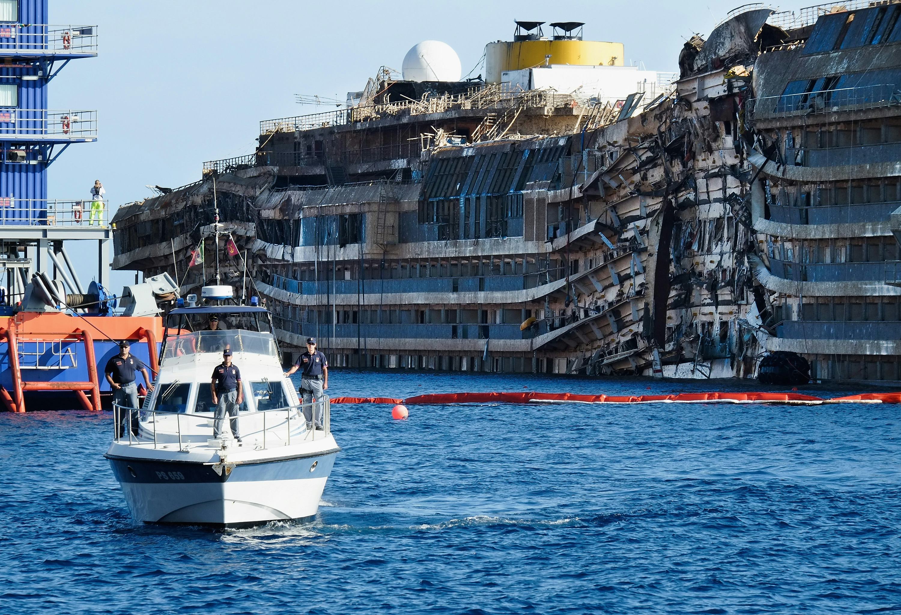Shipwrecked 'Costa Concordia' Salvaged After Two Years, Will Finally Be ...