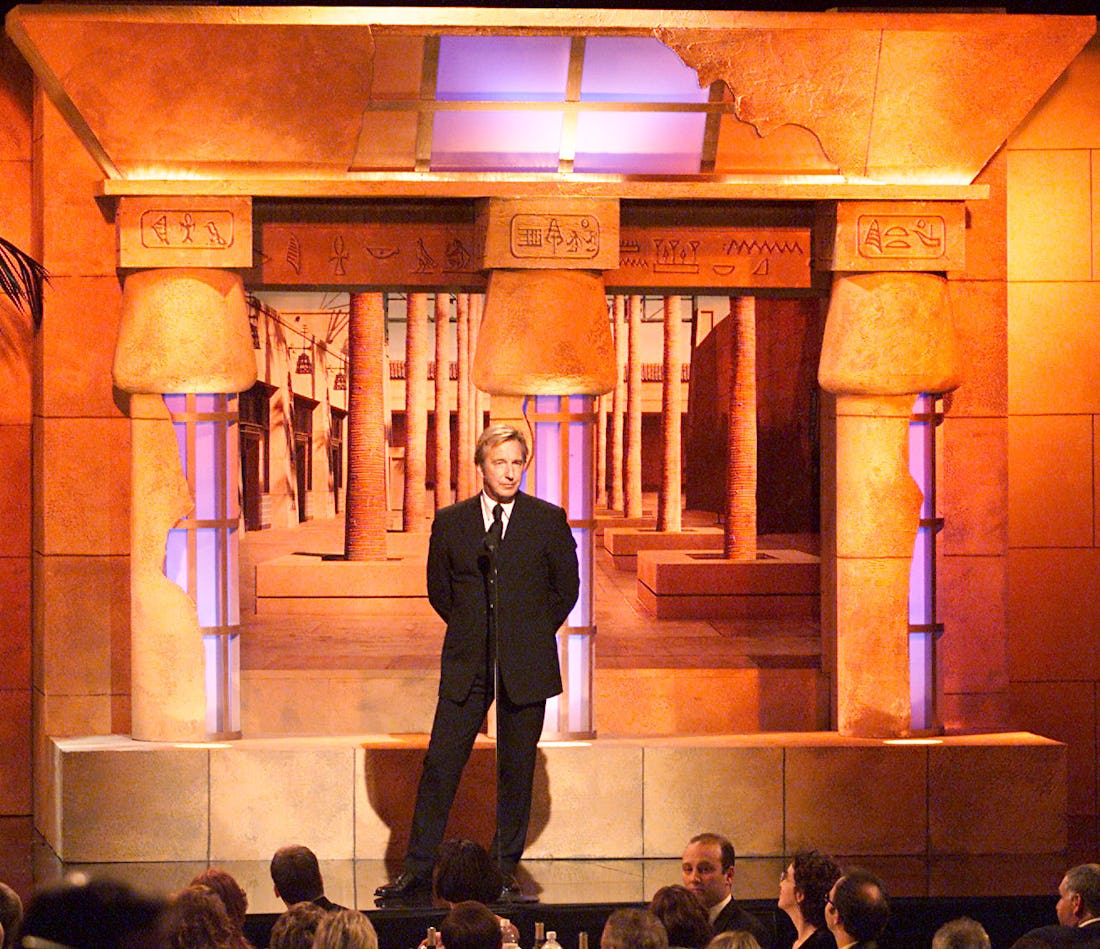 22 Incredible Photos Of Alan Rickman Throughout The Icon's Dazzling ...