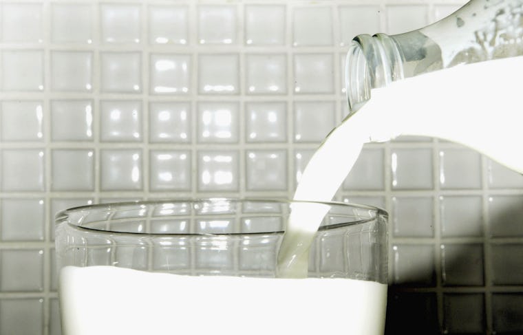 7 Foods That Cause Gas, So You Know What To Avoid Before Your Night Out