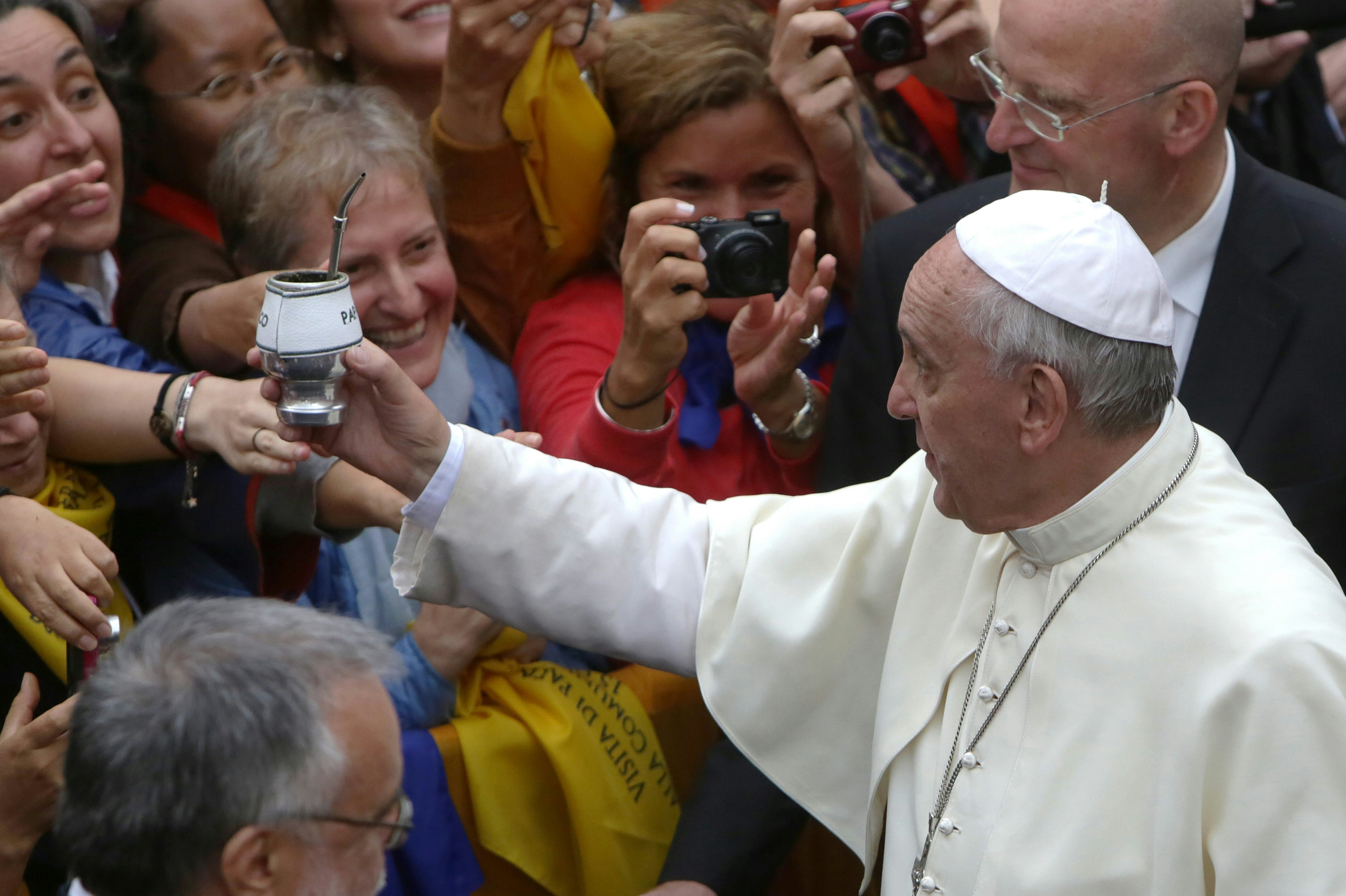 Pope Francis, The Ultimate Cafeteria Catholic, Eats Alongside Vatican ...