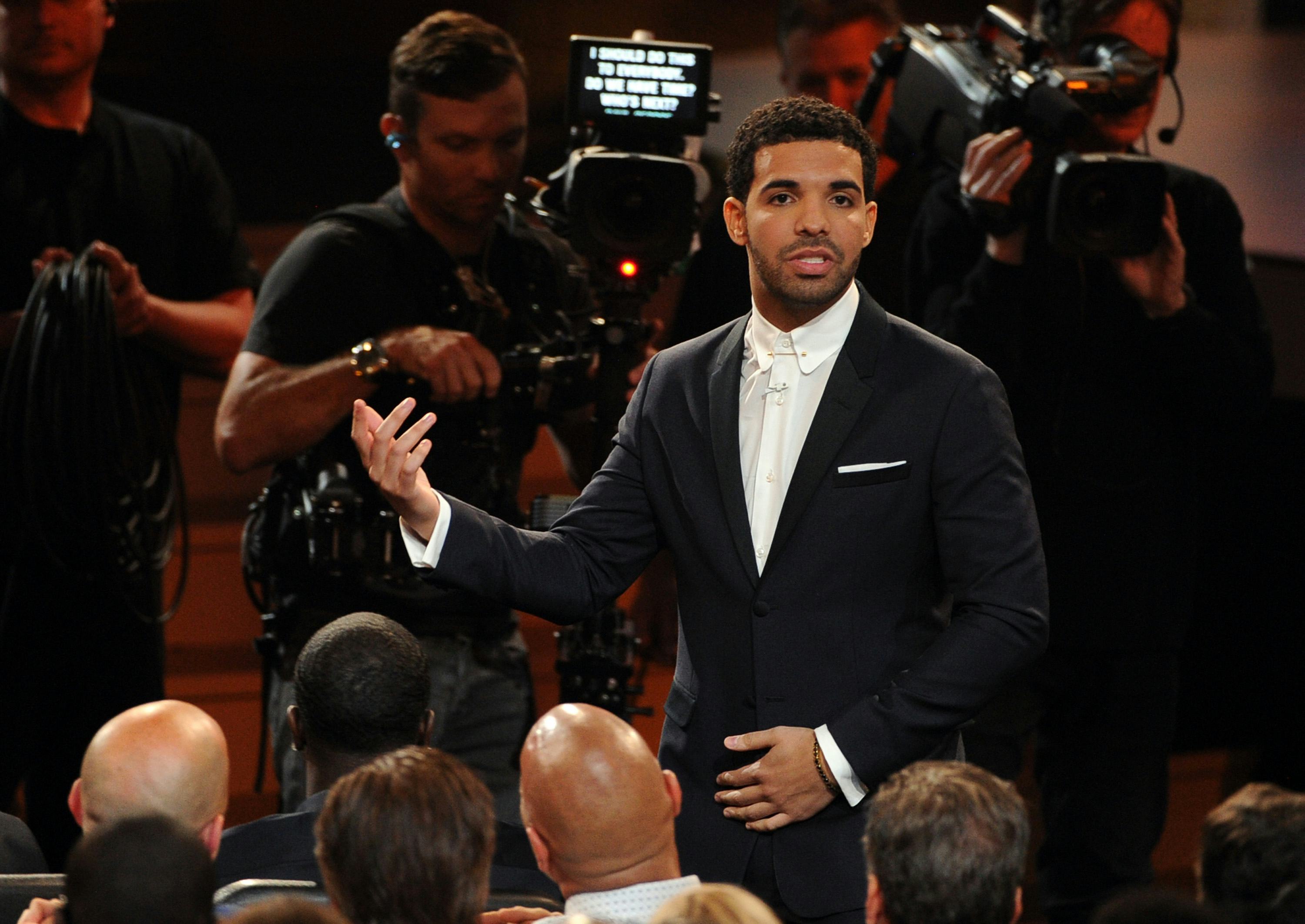 The 6 Ways Drake Is Influenced By Toronto In His New Music
