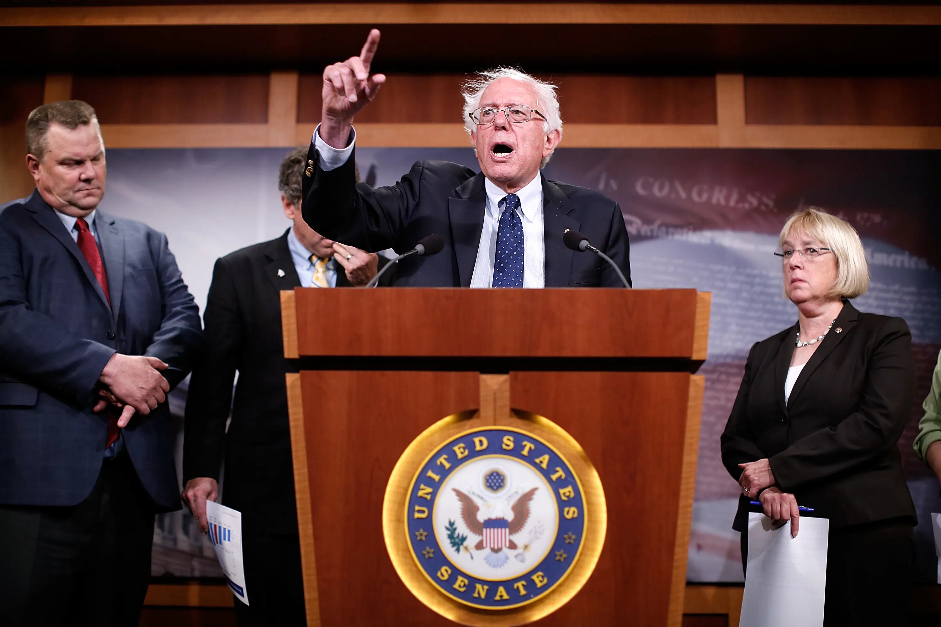 27 Enthusiastic Photos Of Bernie Sanders Looking So Passionate, You'll ...