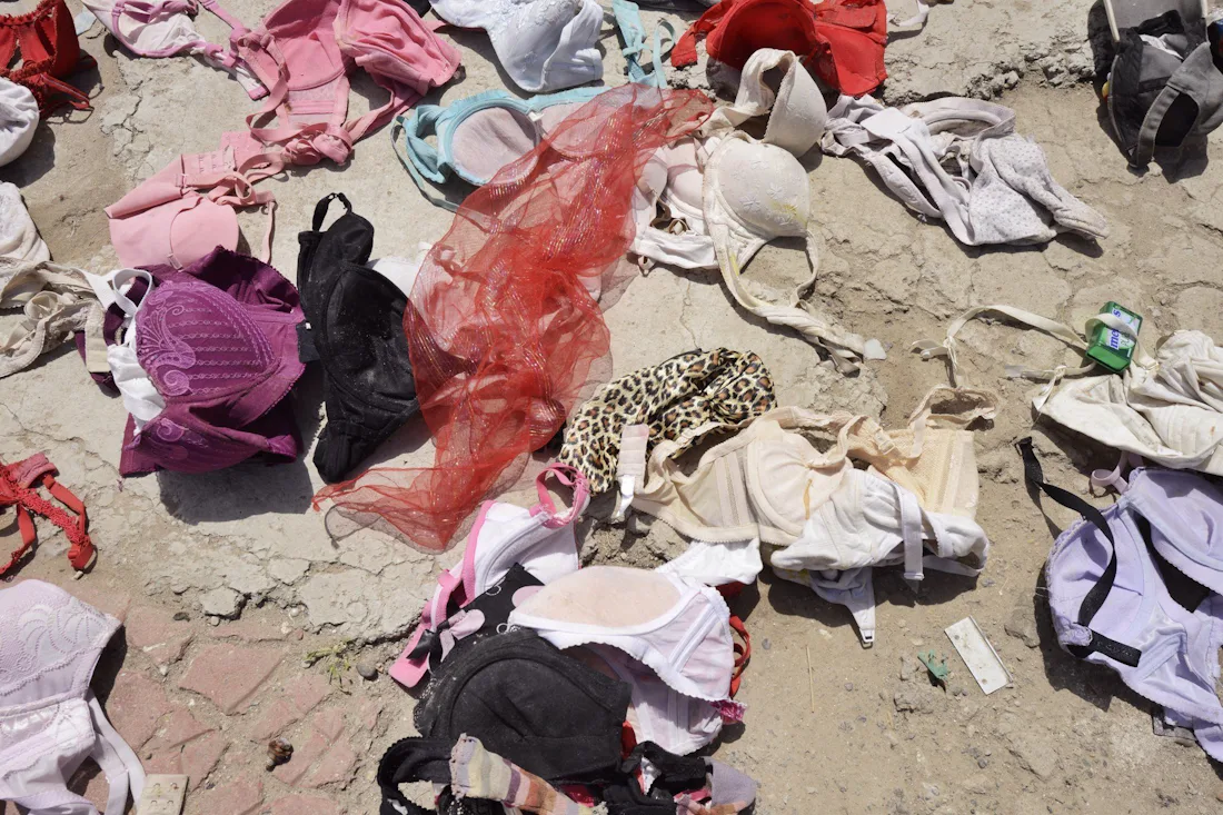 6 Signs You Should Throw Out Your Bra, Because Your Boobs Don't Deserve ...