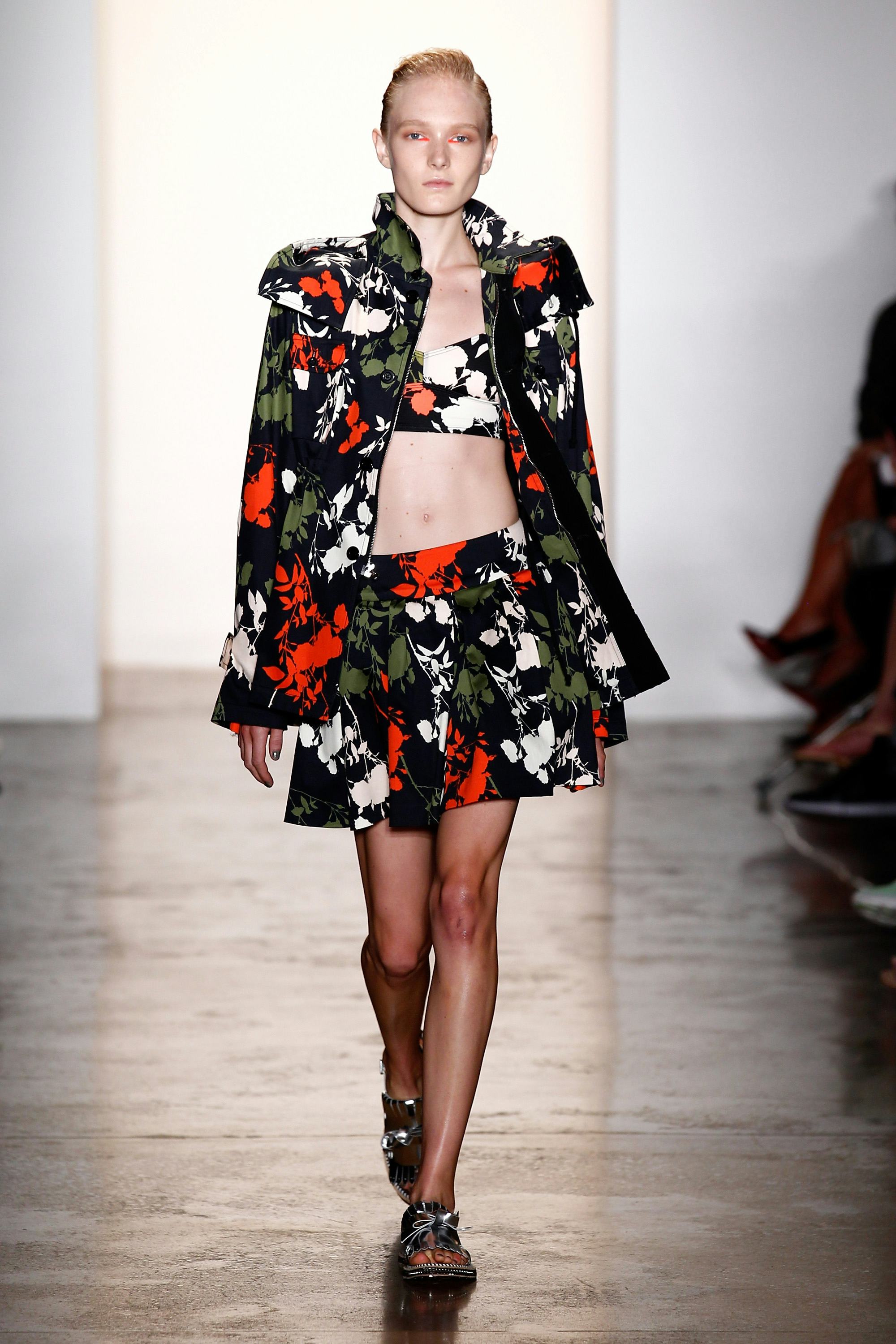 11 Crop Tops From NYFW To Get You Re-Excited About The Belly-Baring ...