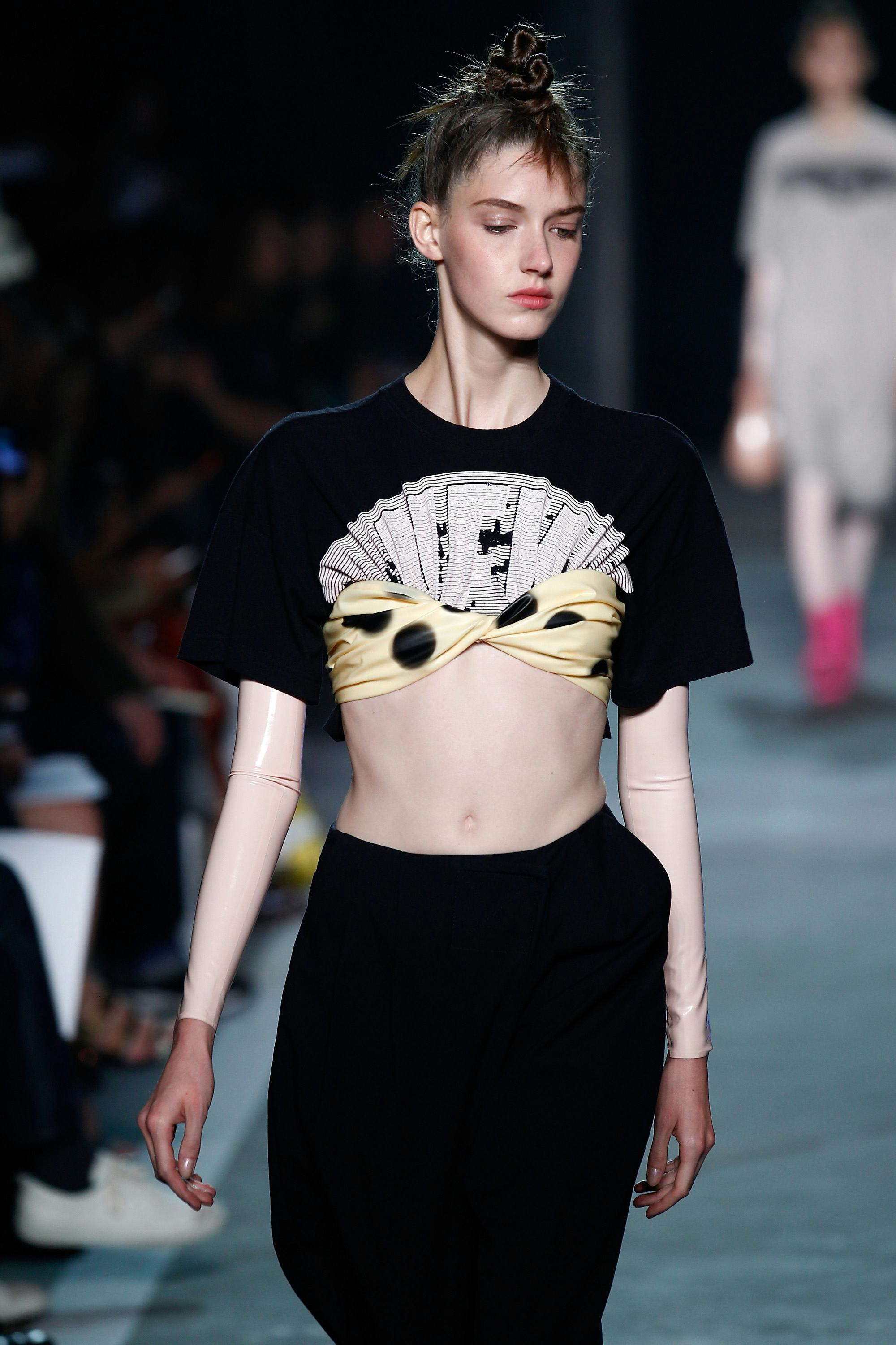 11 Crop Tops From NYFW To Get You Re-Excited About The Belly-Baring ...