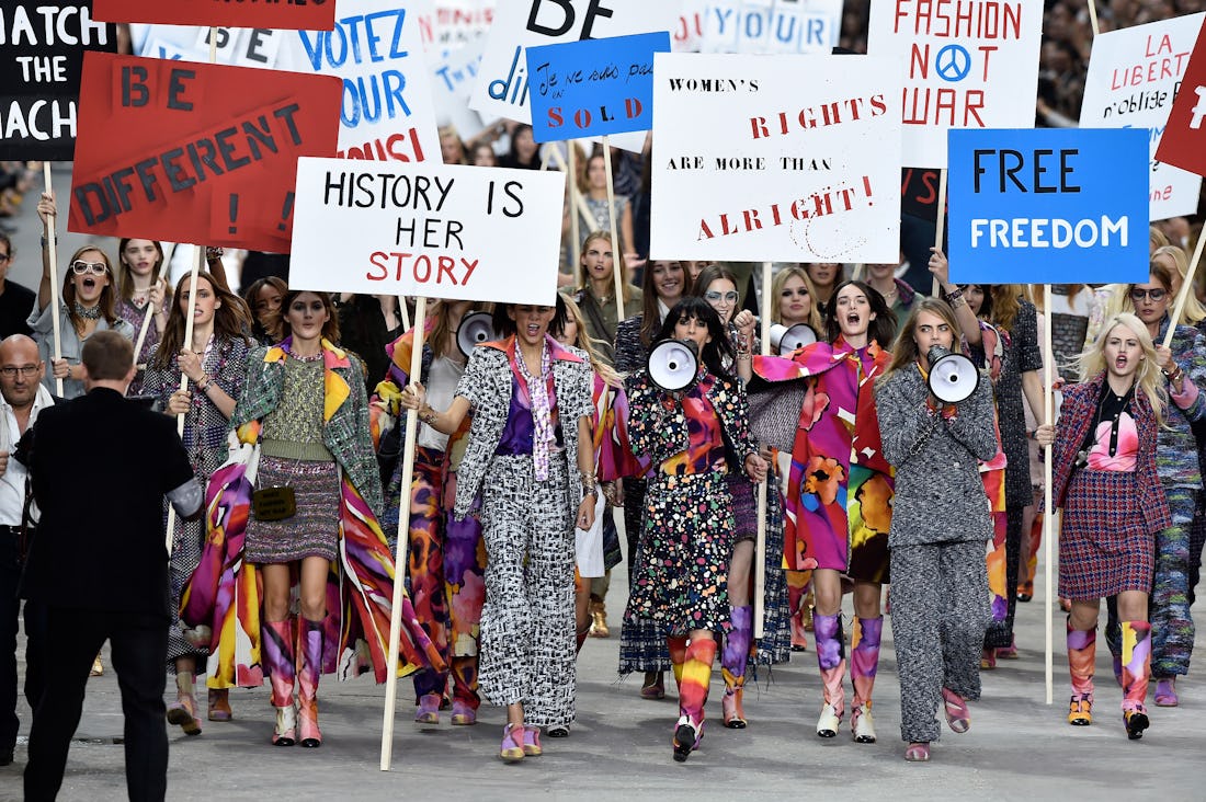 Chanel Holds Feminist Protest With Cara Delevingne, Gisele, And Kendall ...