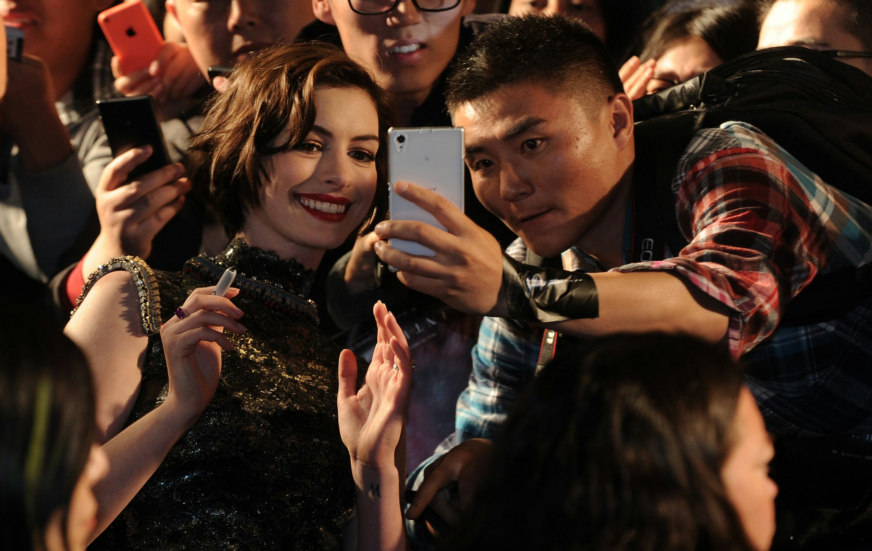 8 Times Celebrities Stood Up To The Paparazzi