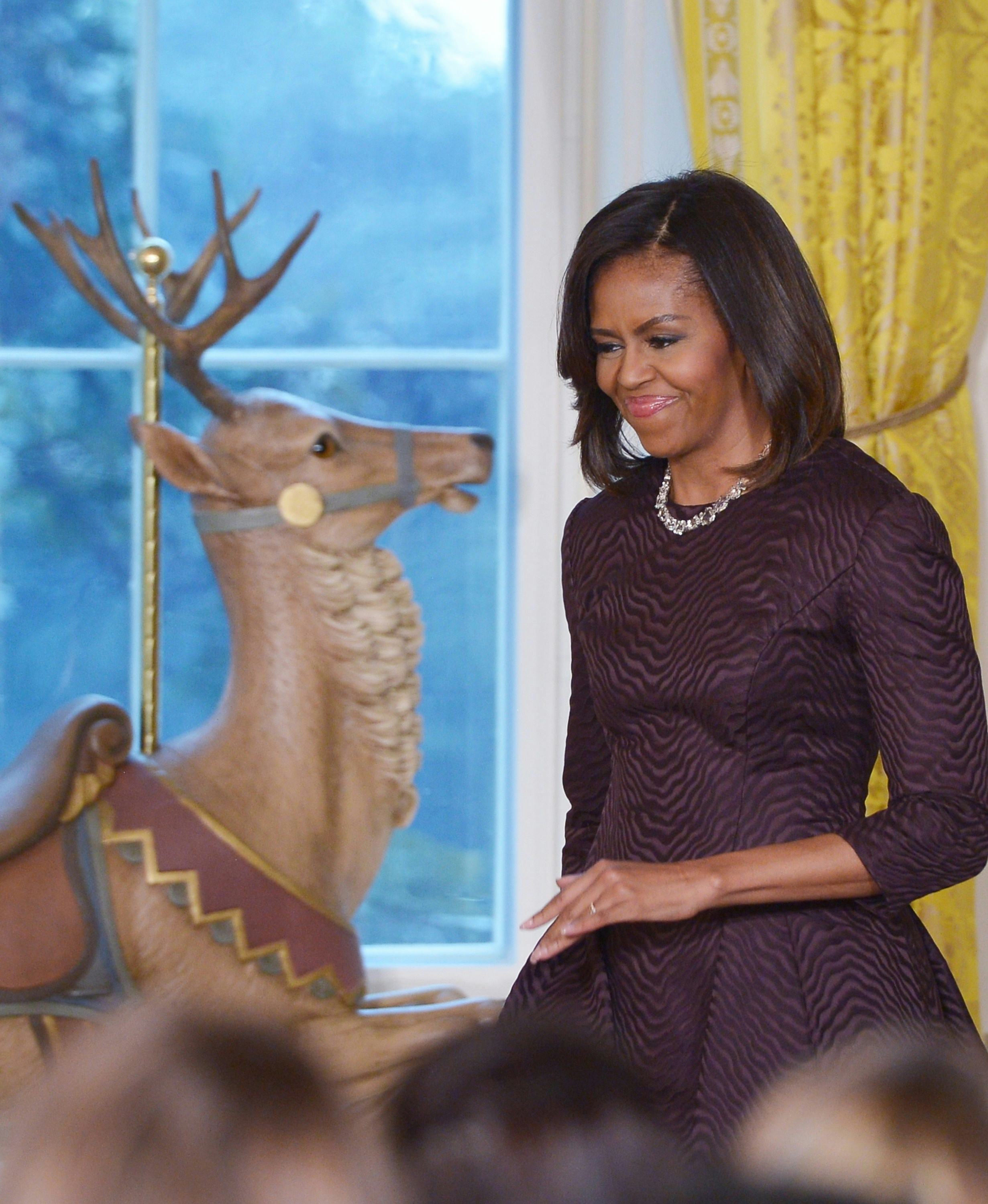 Michelle Obama Debuts Her Christmas Dress & It's Brocade Perfection ...