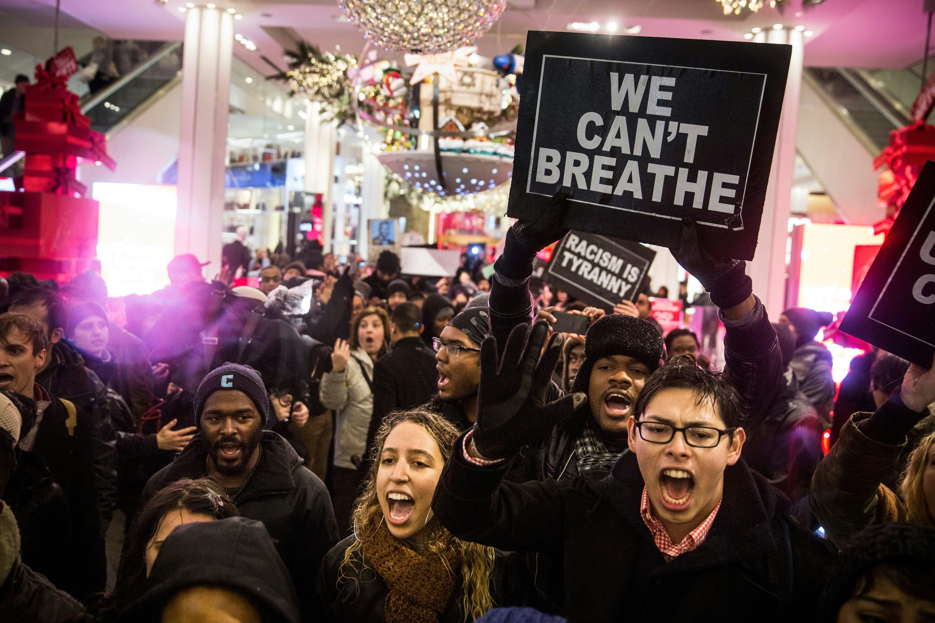 8 Eric Garner Petitions You Can Sign Right Now To Protest Police Brutality