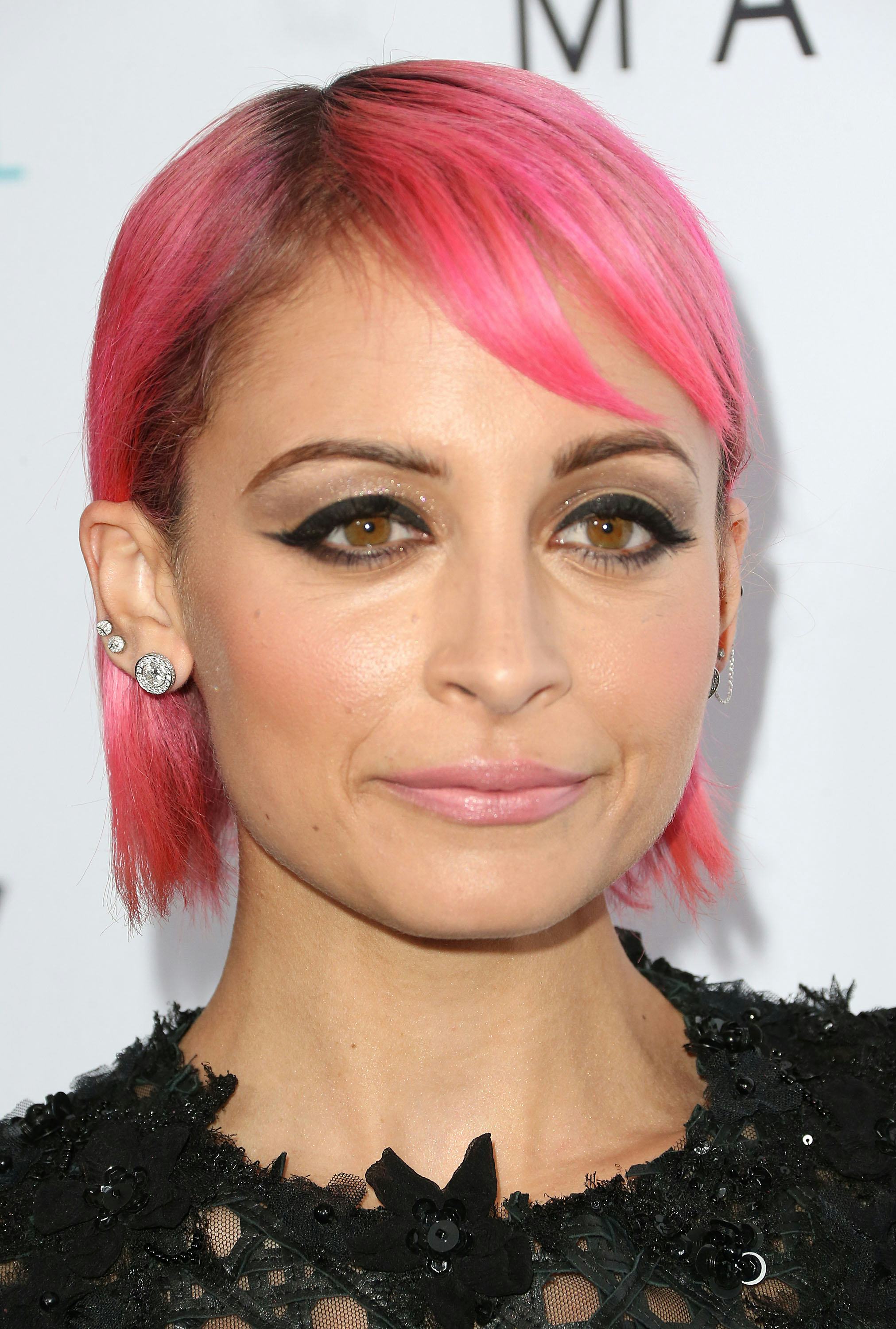 Nicole Richie's Hot Pink Hair Proves She's On A Quest To Try Every ...