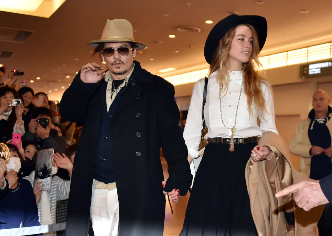 Johnny Depp Bonds With A Bat As Jack Sparrow & Other Times The Star ...