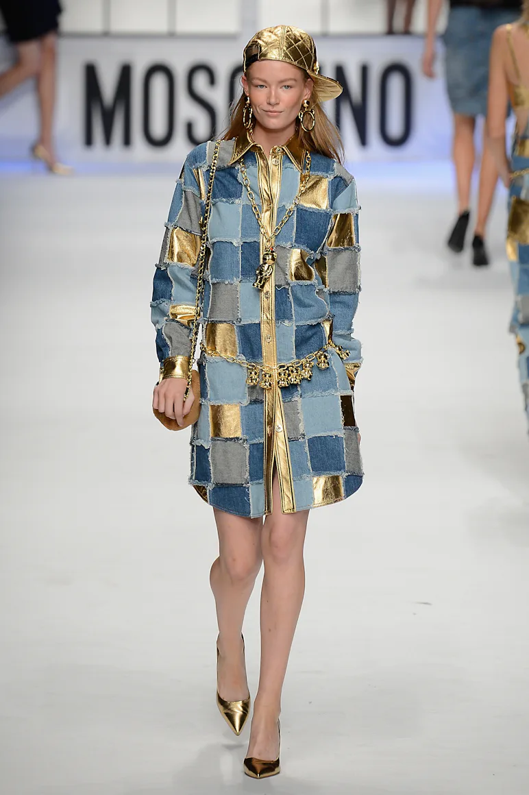 Moschino F/W 2015 Brings The '90s To MFW With Graffiti Ball Gowns And ...