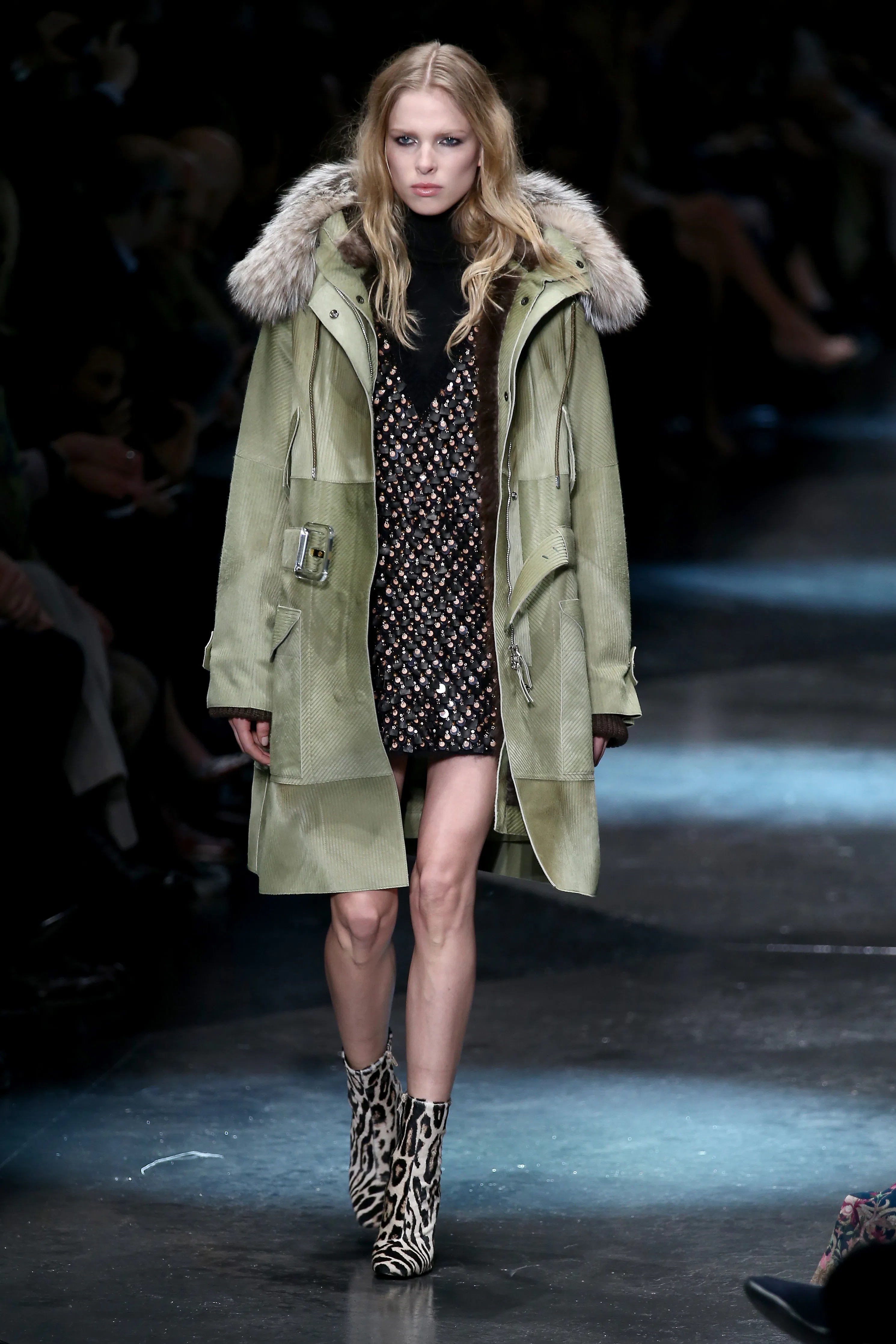 "Rich Girl Hair" Is The Easiest Beauty Trend To Emerge From Fashion ...