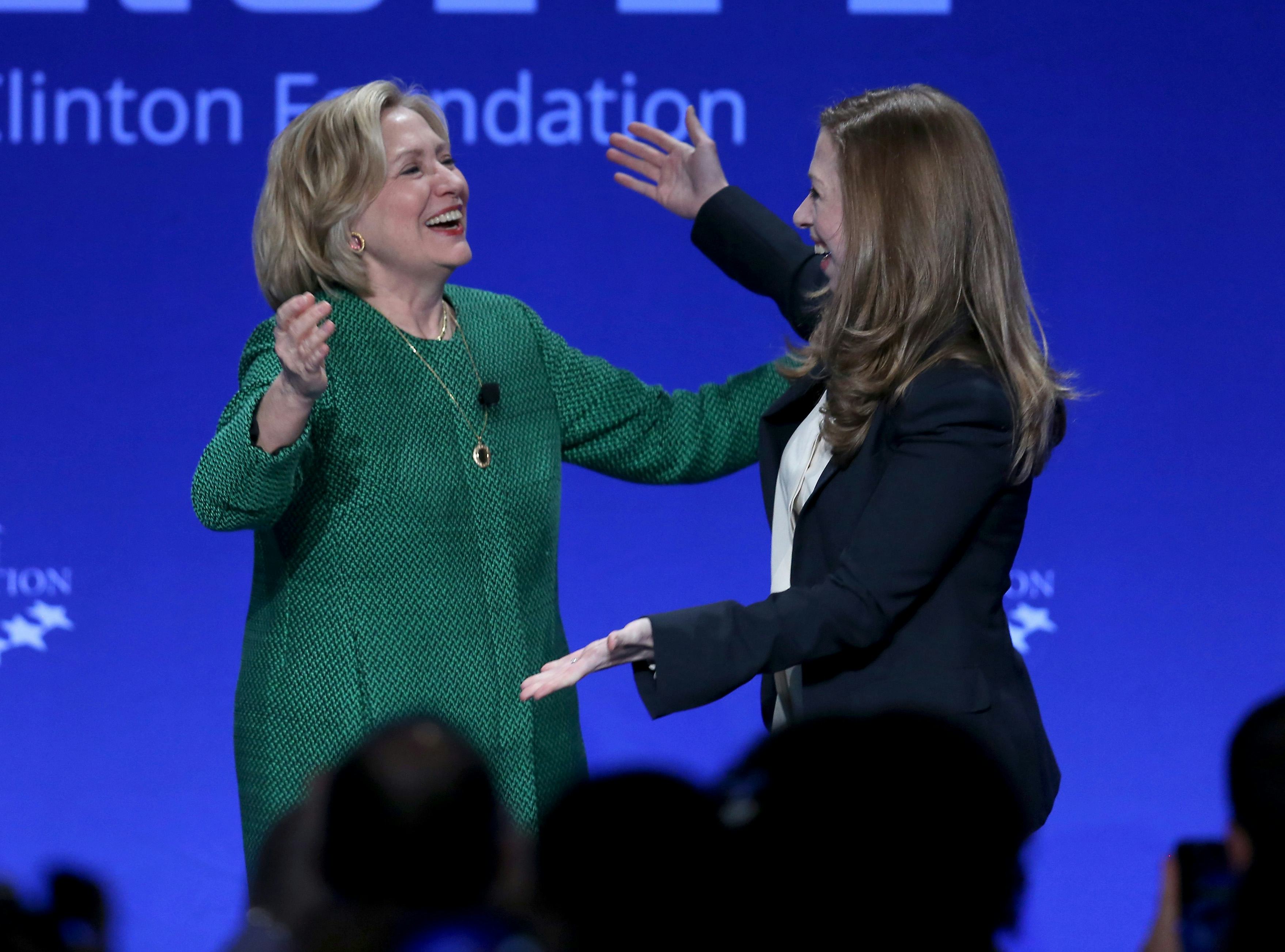 5 Chelsea Clinton Quotes About Her Mother That Might Just Put You On # ...