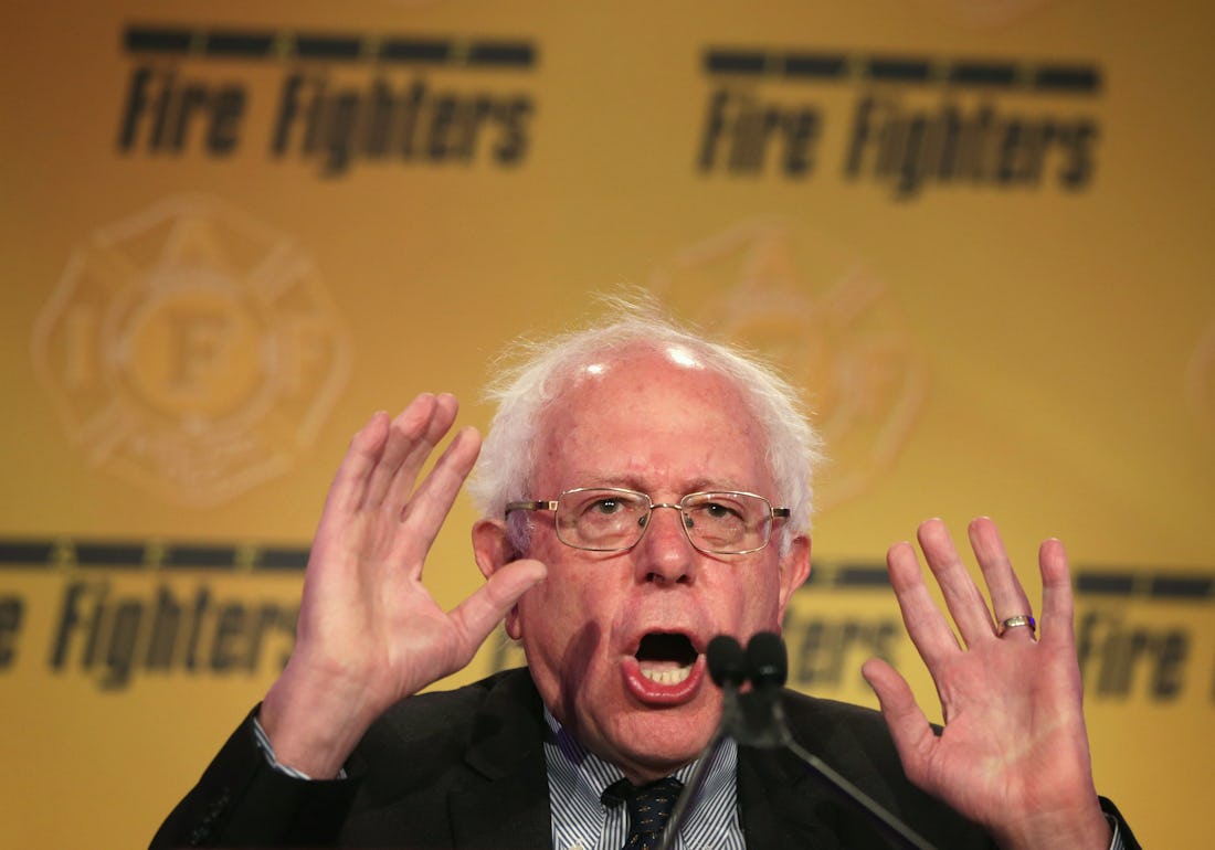 27 Enthusiastic Photos Of Bernie Sanders Looking So Passionate, You'll ...