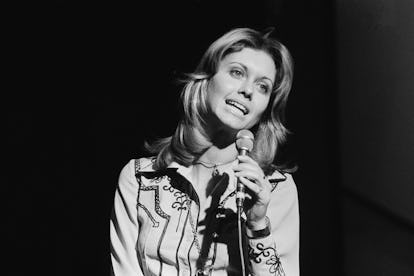 23 Photos Of Badass Lady Rockers From The '70s That All Women Need To See