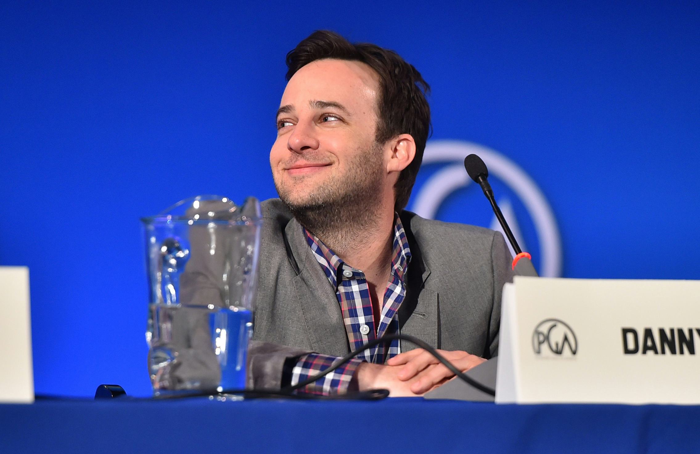 Doyle Being a Screenwriter In The 'Gilmore Girls' Revival Is The Most ...