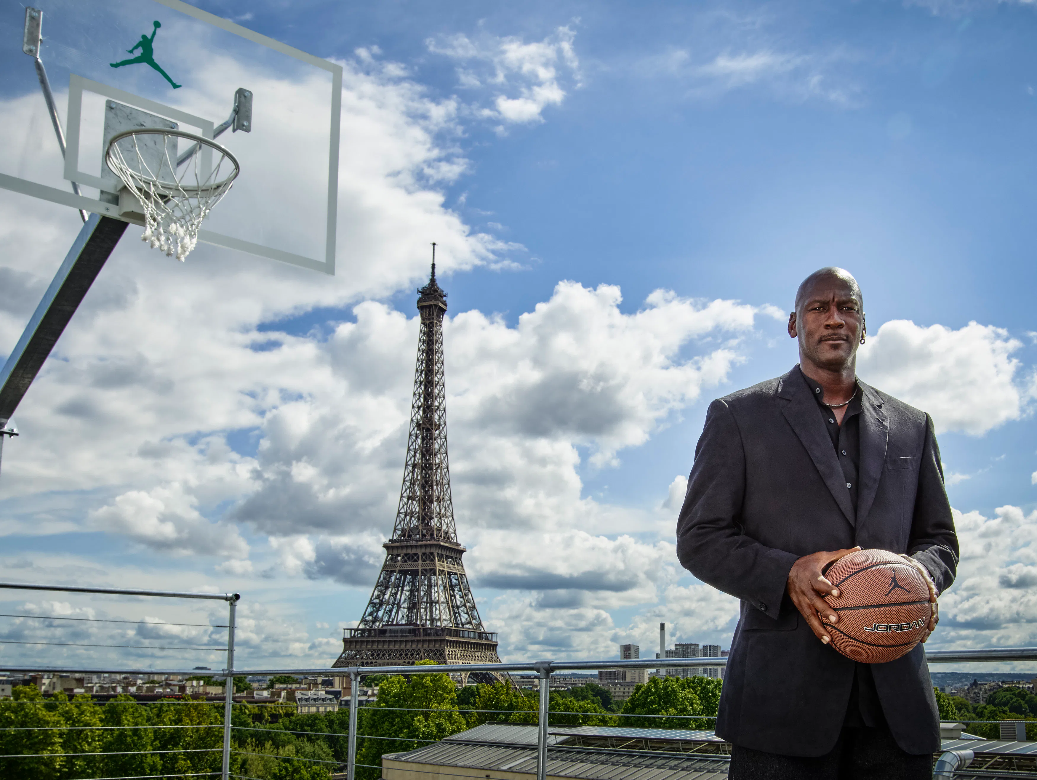 Michael Jordan Breaks His Silence With A Poignant Essay About Violence ...