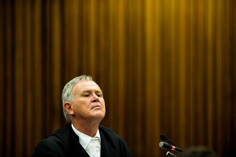 Who Is Oscar Pistorius' Defense Lawyer Barry Roux? 5 Things You Didn't ...