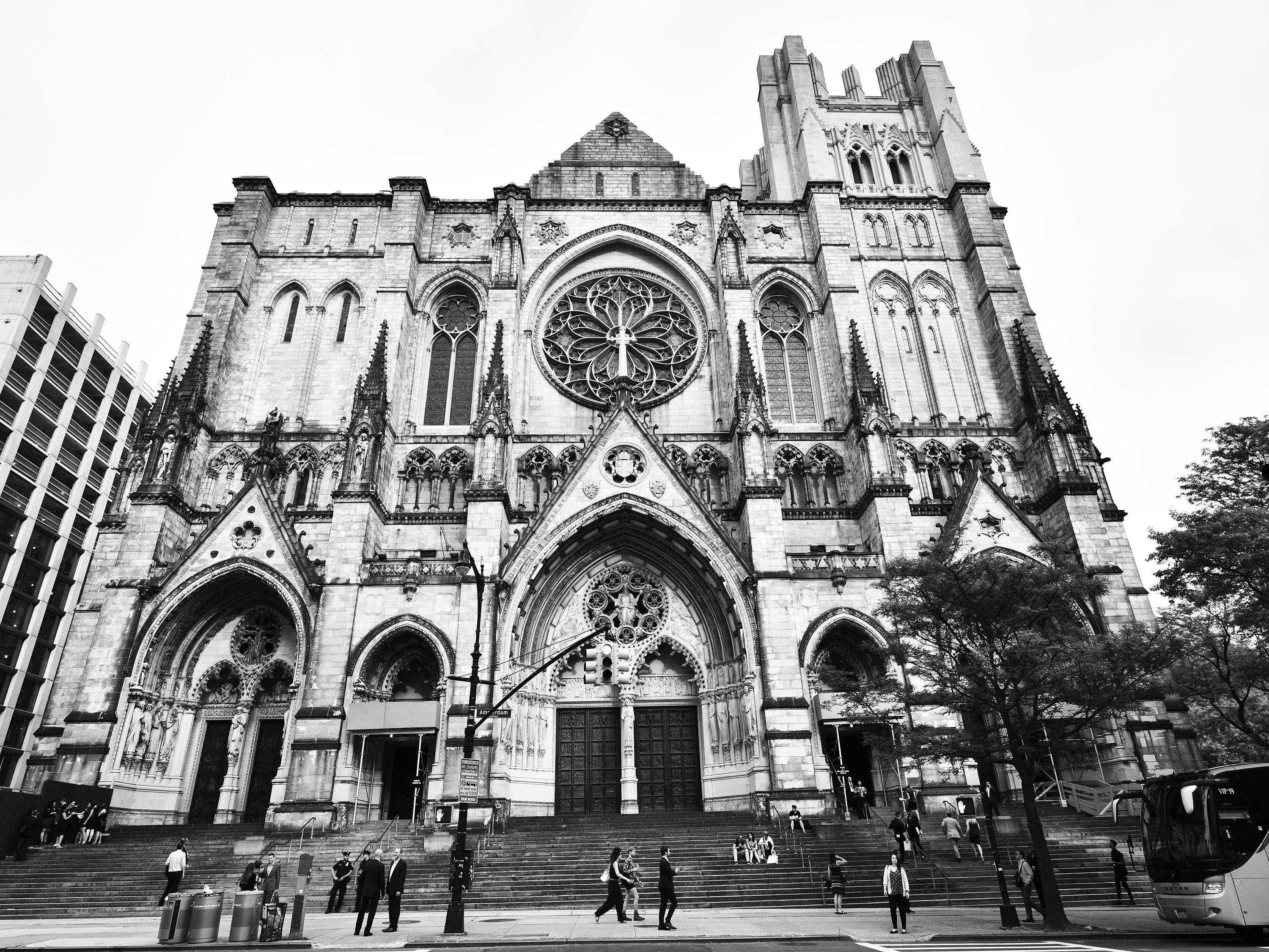 Where Is Philippe Petit Now? The High-Wire Artist Has Been On Some Of ...