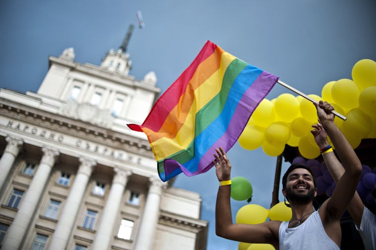 Who Does Anonymous Support For President? The Hacktivist Group Has A ...