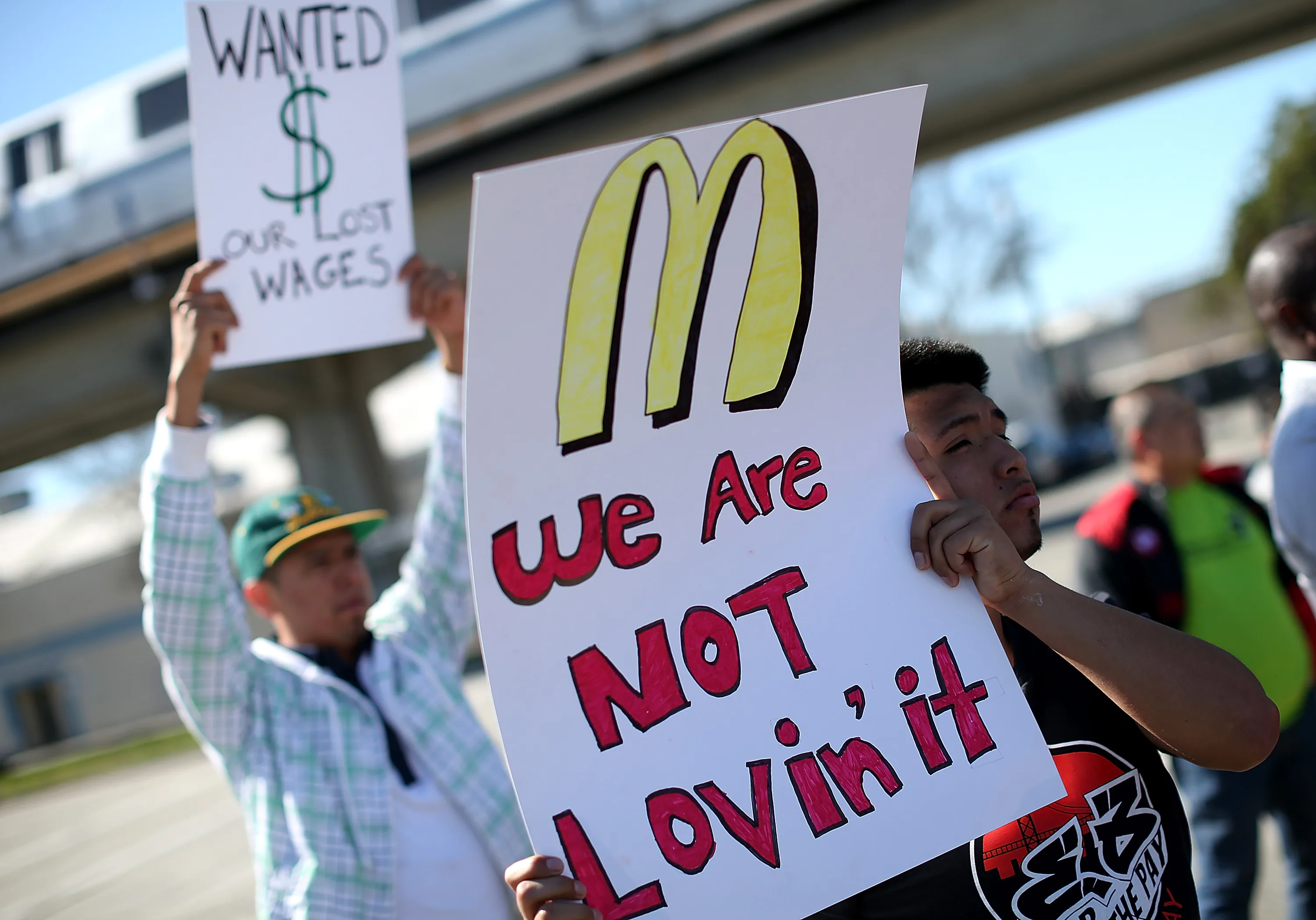 17 Unbelievably Weird, Awkward, Gross Mistakes In Fast Food History