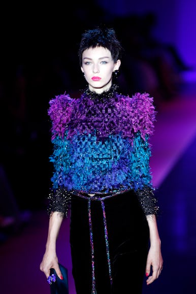 8 Paris Fashion Week Makeup & Hair Looks That Almost Stole The ...