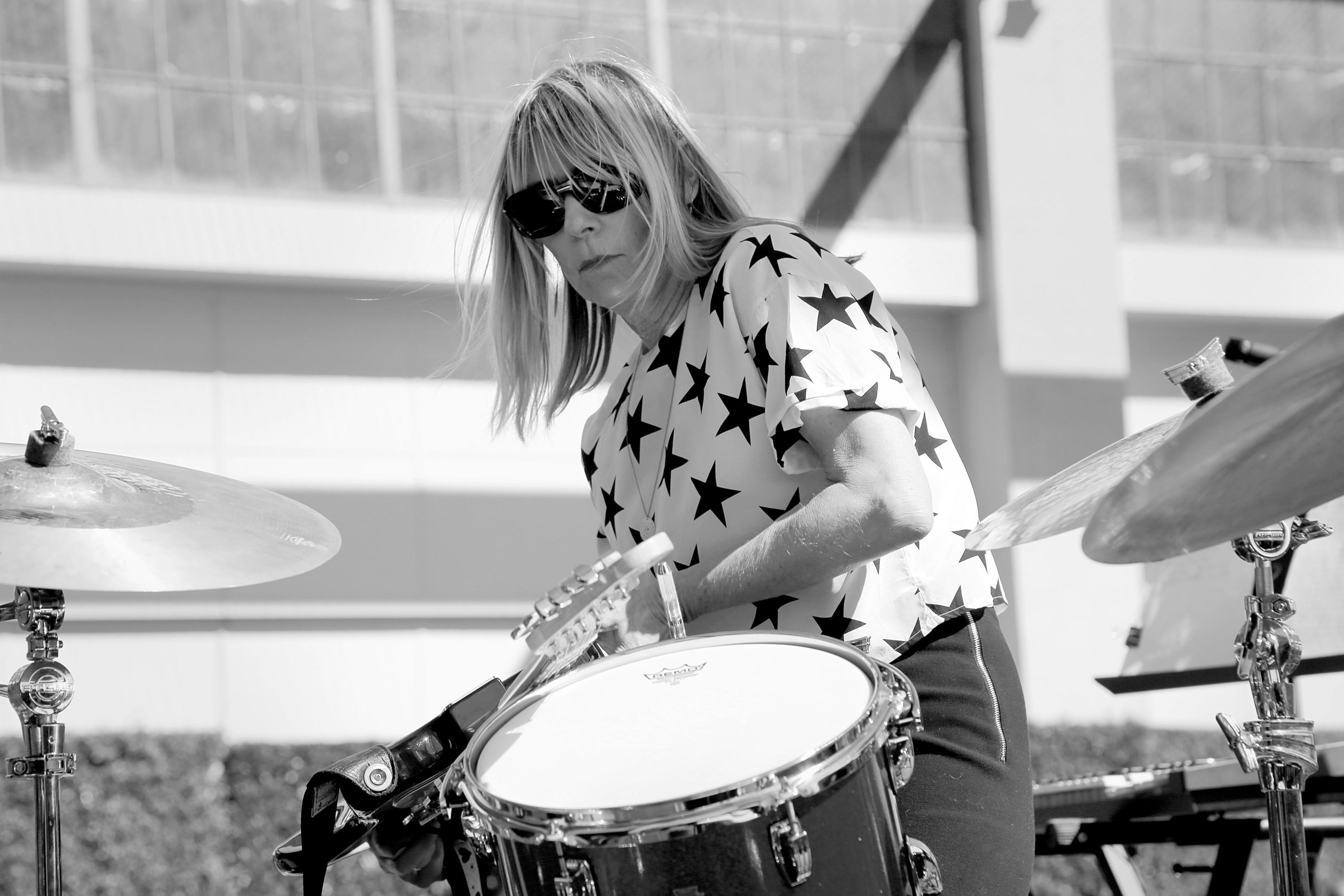 15 Kim Gordon Quotes From Her ‘Girl In A Band’ Memoir That Cement Her ...