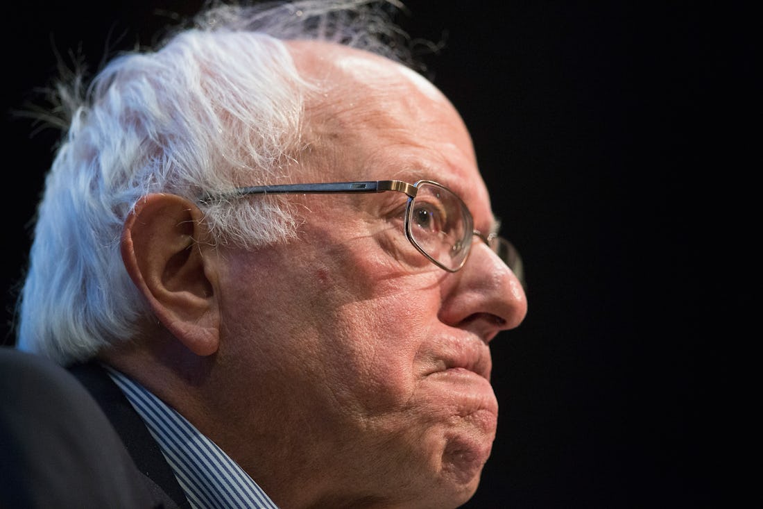 27 Enthusiastic Photos Of Bernie Sanders Looking So Passionate, You'll ...