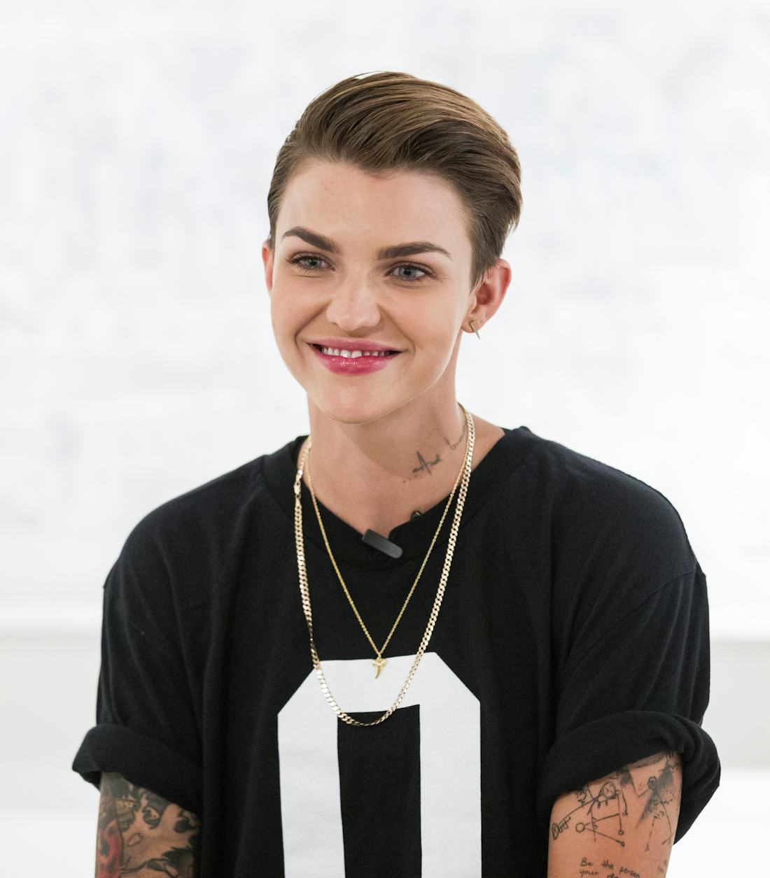 Ruby Rose Dyed Her Hair Green, Showing Us She Can Pull Off Any Color ...
