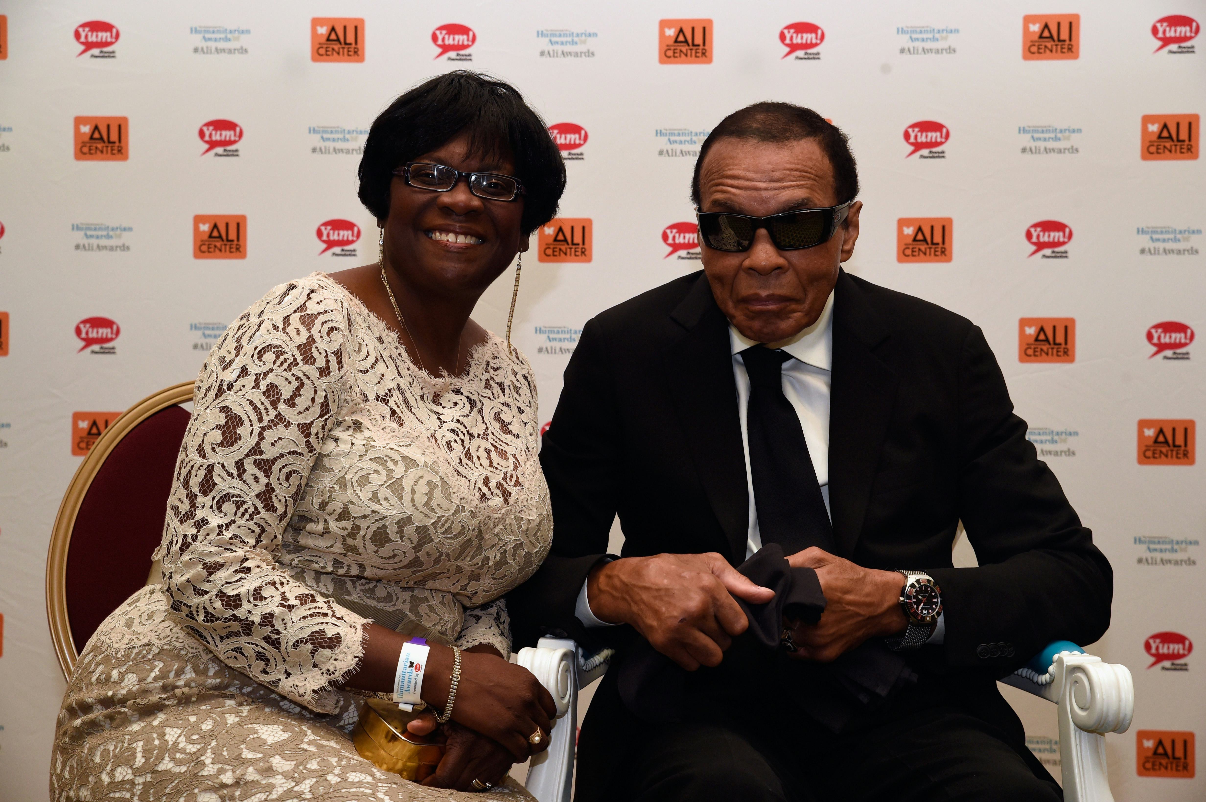 Why Did Muhammad Ali Convert To Islam? The Legendary Boxer's Beliefs ...