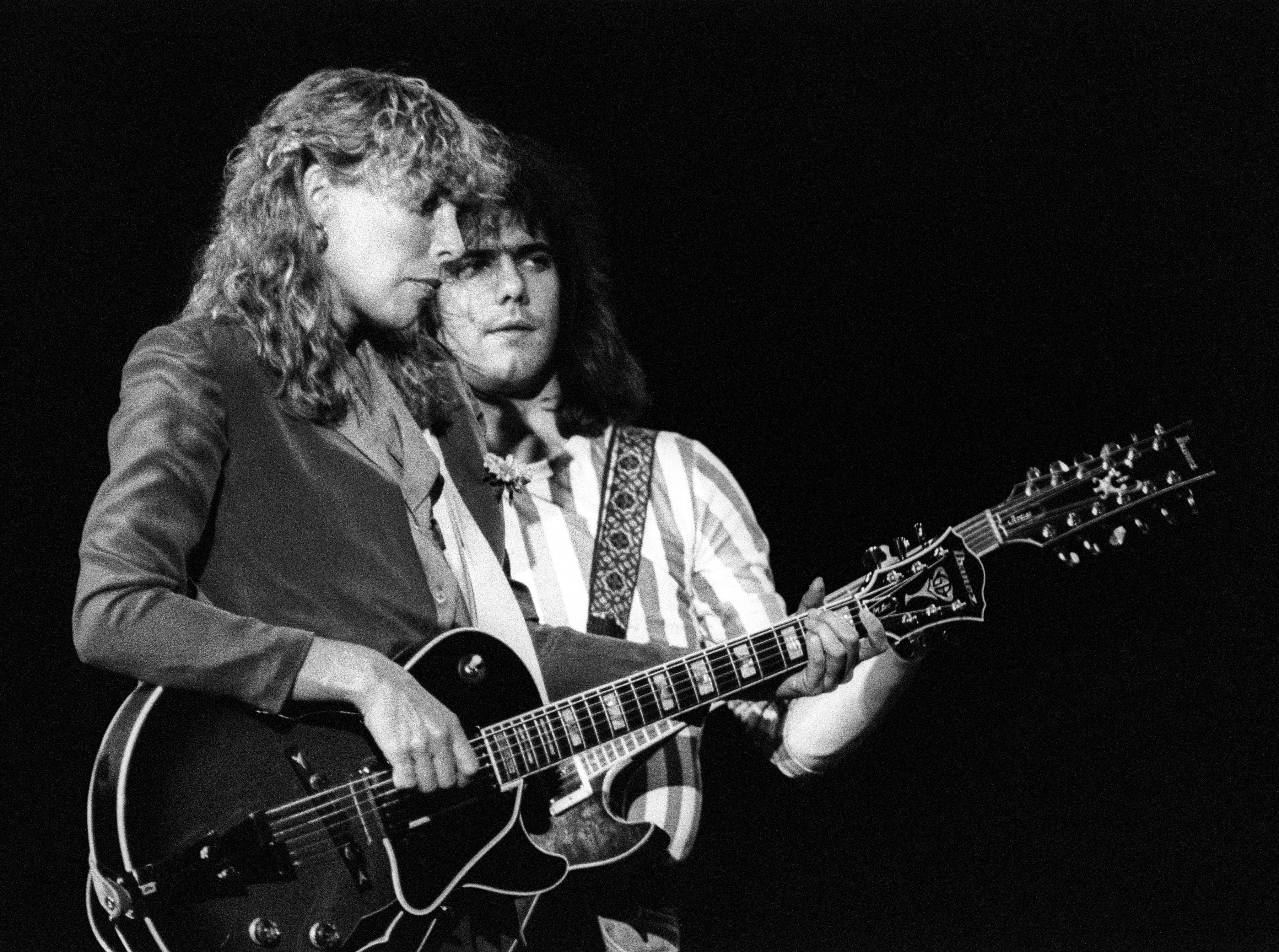 23 Photos Of Badass Lady Rockers From The '70s That All Women Need To See