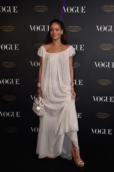 Rihanna Wears Nightgown To Paris Fashion Week Continuing Her Streak Of ...