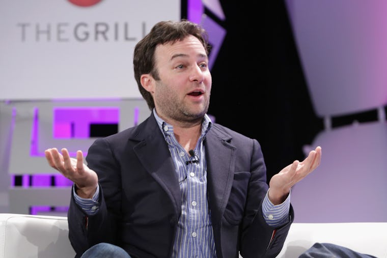 Doyle Being a Screenwriter In The 'Gilmore Girls' Revival Is The Most ...