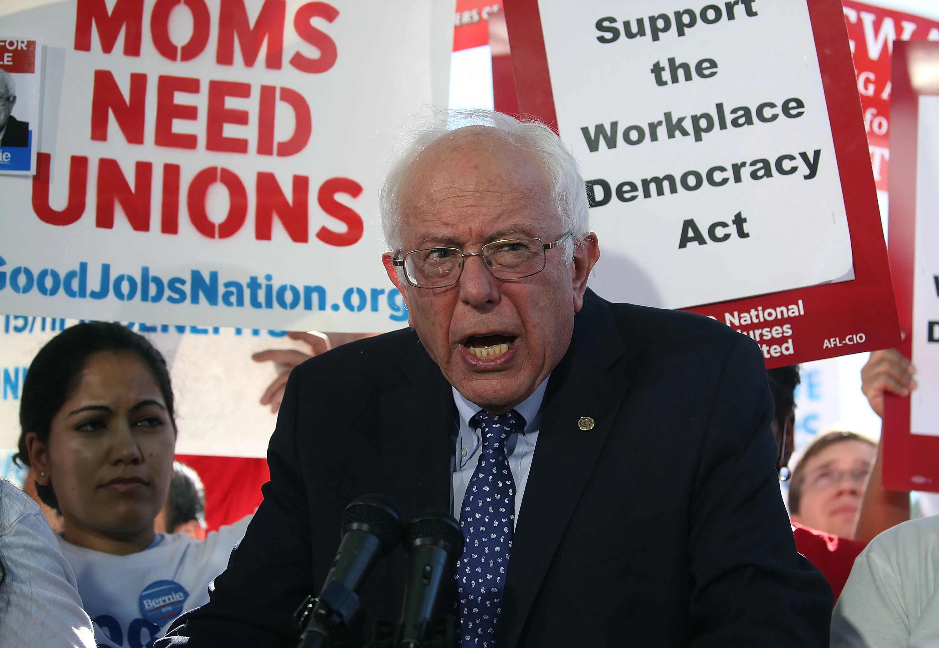 9 Incredible Ways Bernie Sanders Would Help Women If He Were Elected