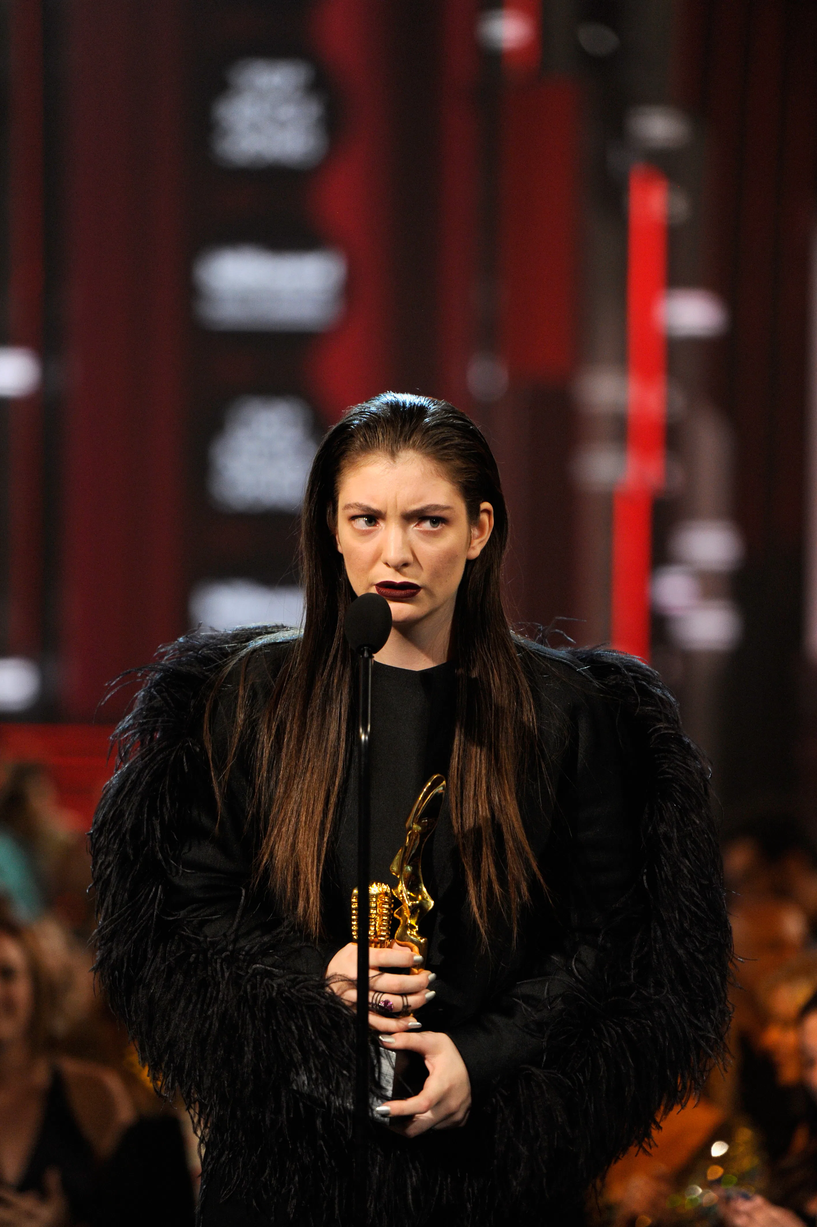 9 Sources of Lorde's Fashion Inspiration, From Macbeth's Witches to ...