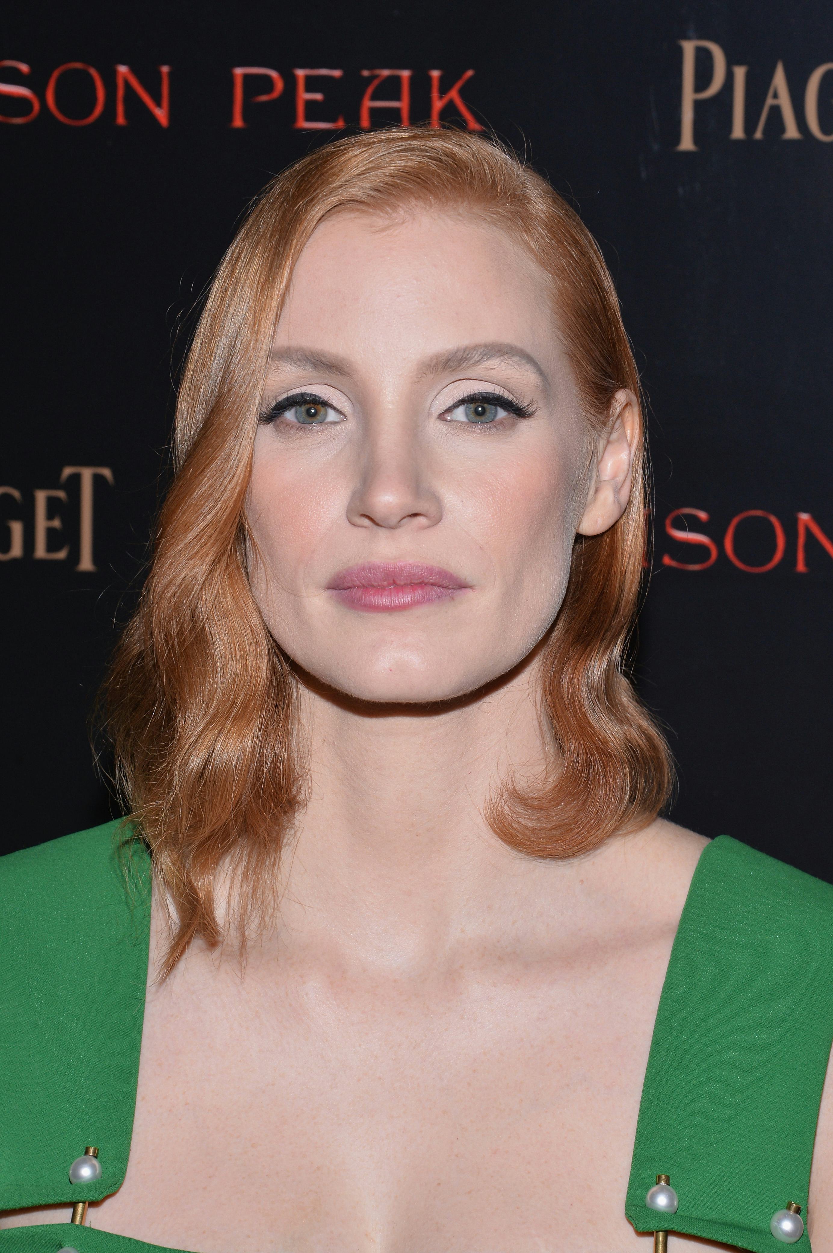 Jessica Chastain Debuts Short Hair Just In Time For The Warm Weather ...