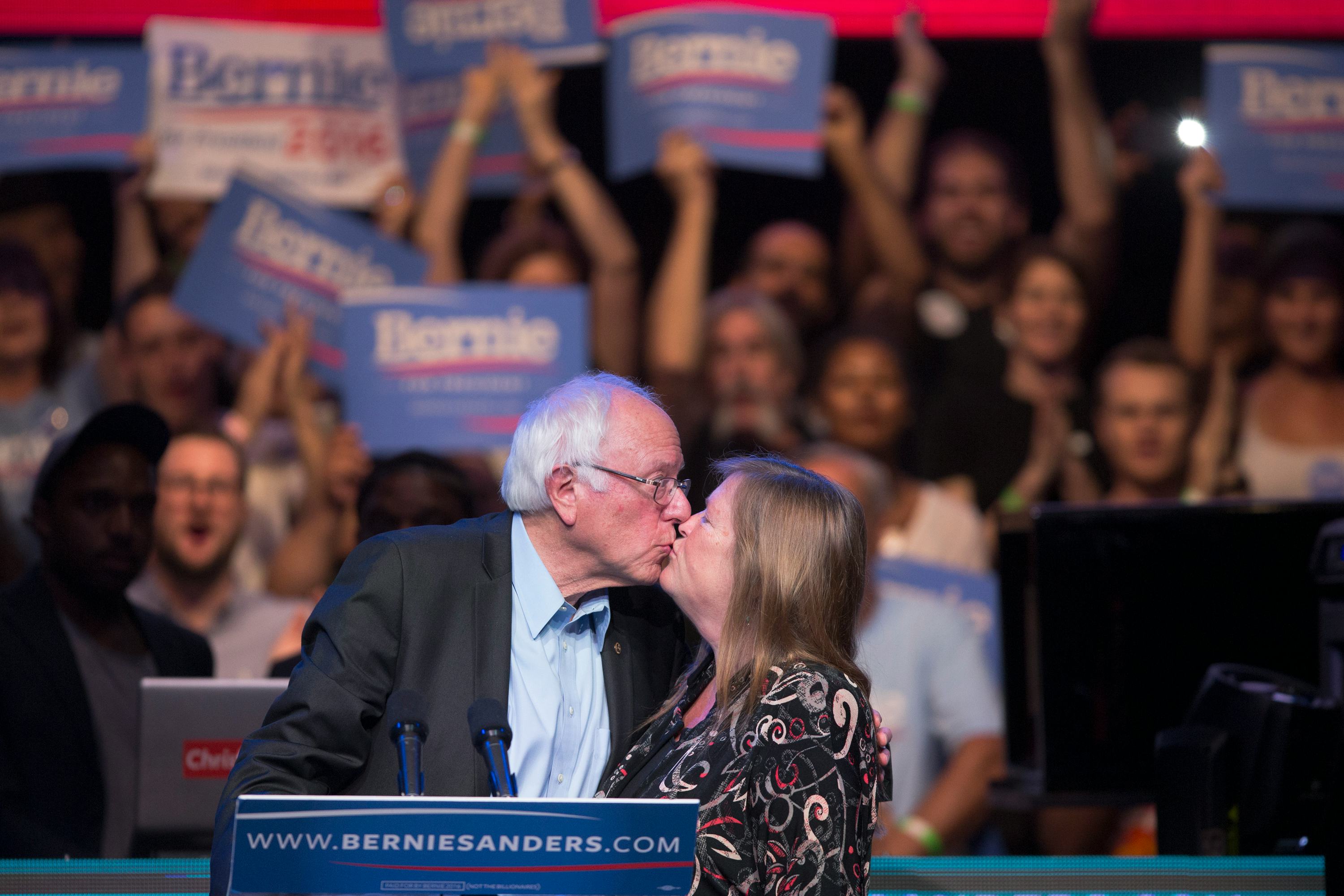 Photos Of Bernie Sanders' Family Are Painfully Adorable — Especially ...