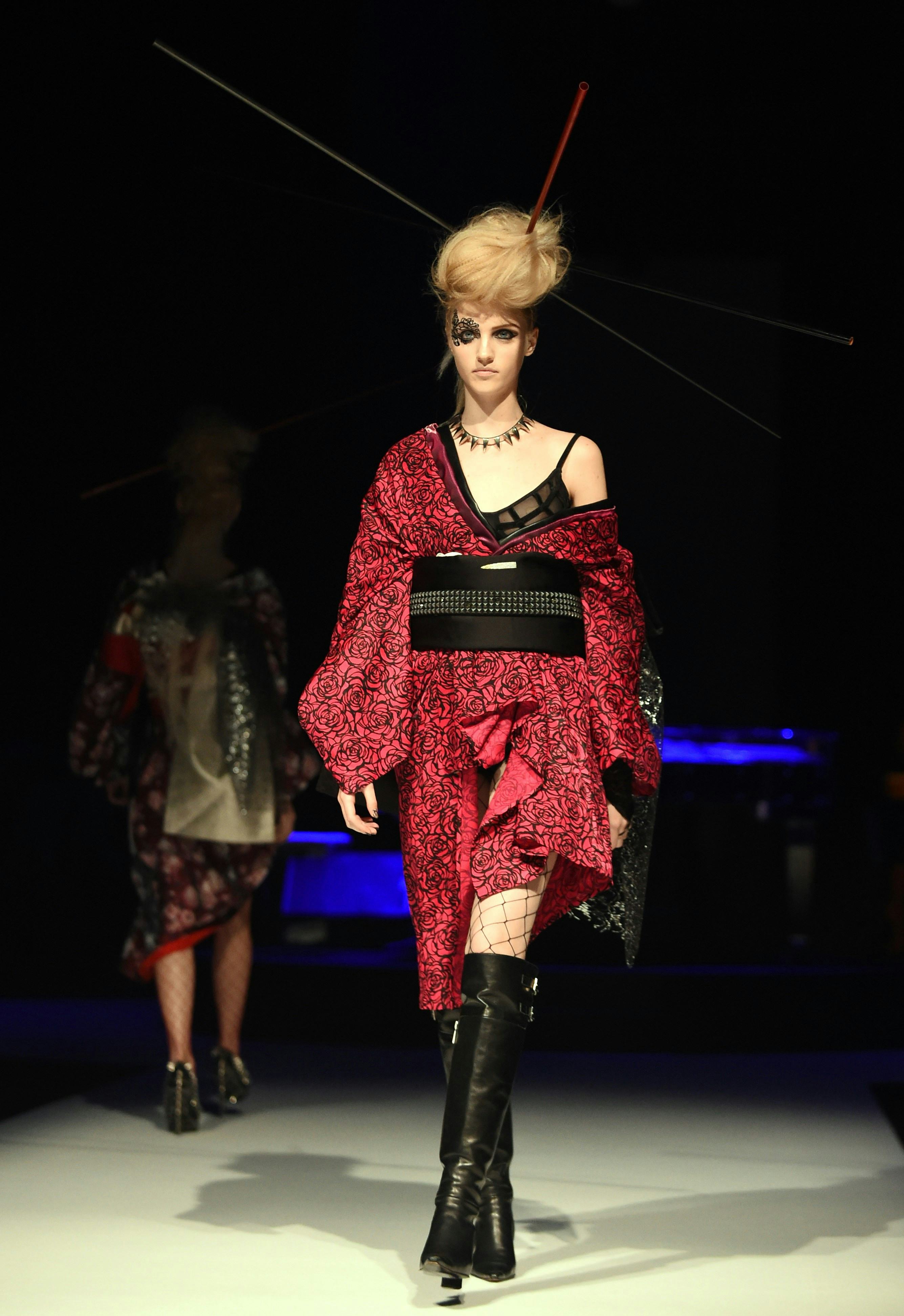 Modern Kimonos Took Over Japan Fashion Week, Inspiring Us To Rock The ...