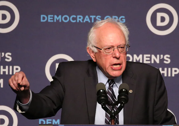 7 Fantastic Times Bernie Sanders Stood Up For Women & Their Rights